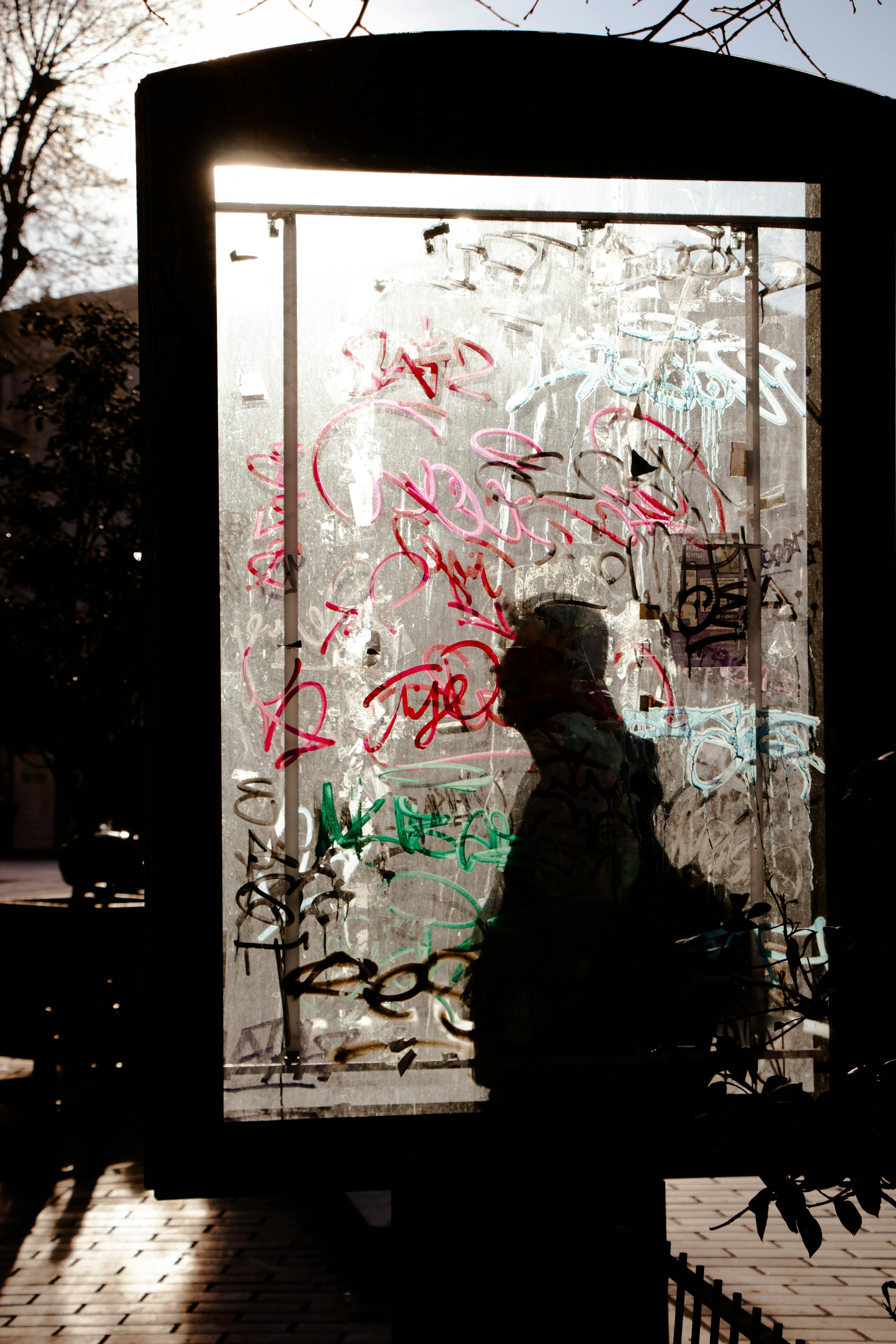 Graffiti of Homer Simpson on Door · Free Stock Photo