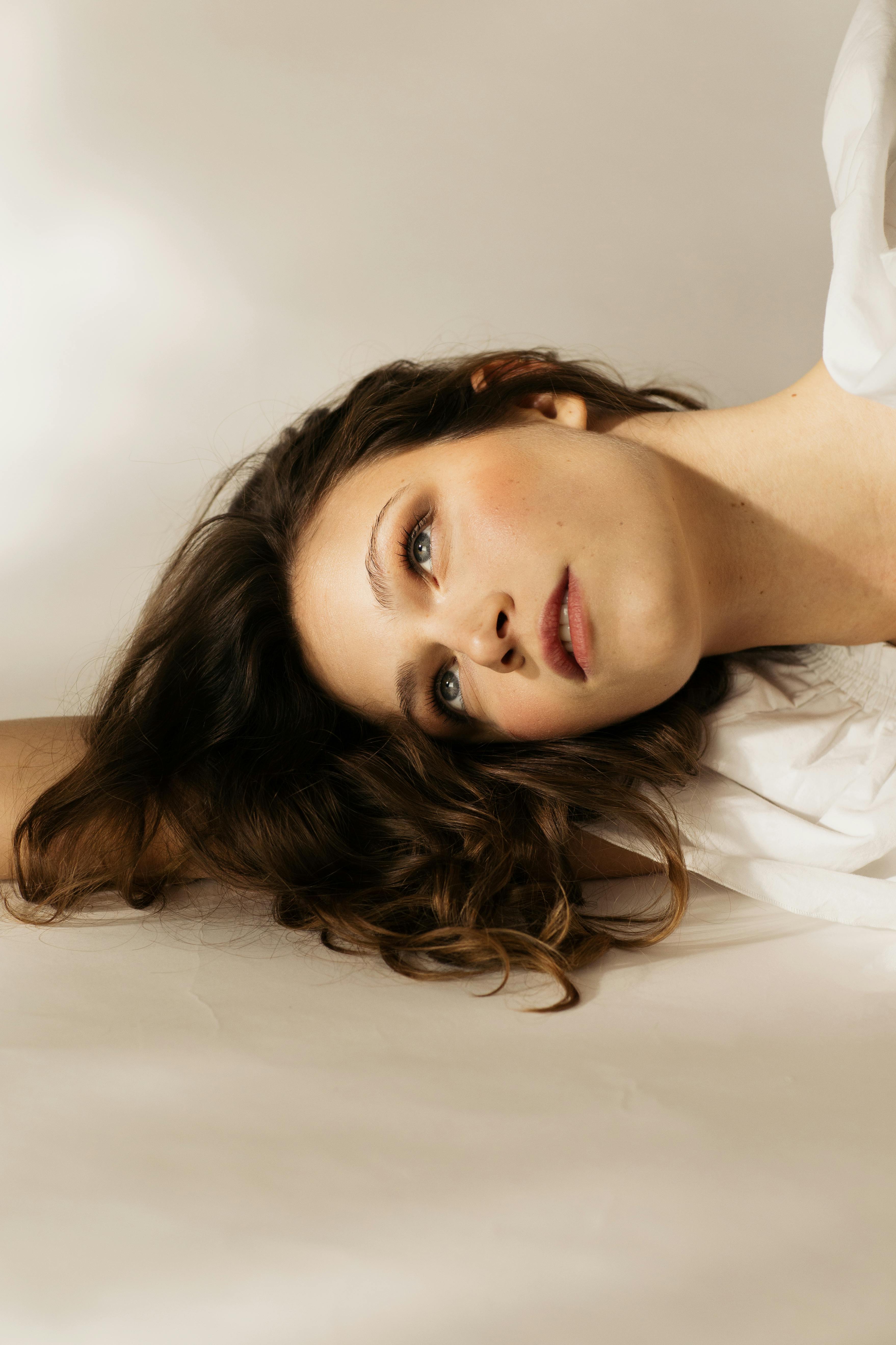 100,000+张最精彩的“Plain Potrait Background”图片 · 100%免费下载 · Pexels素材图片