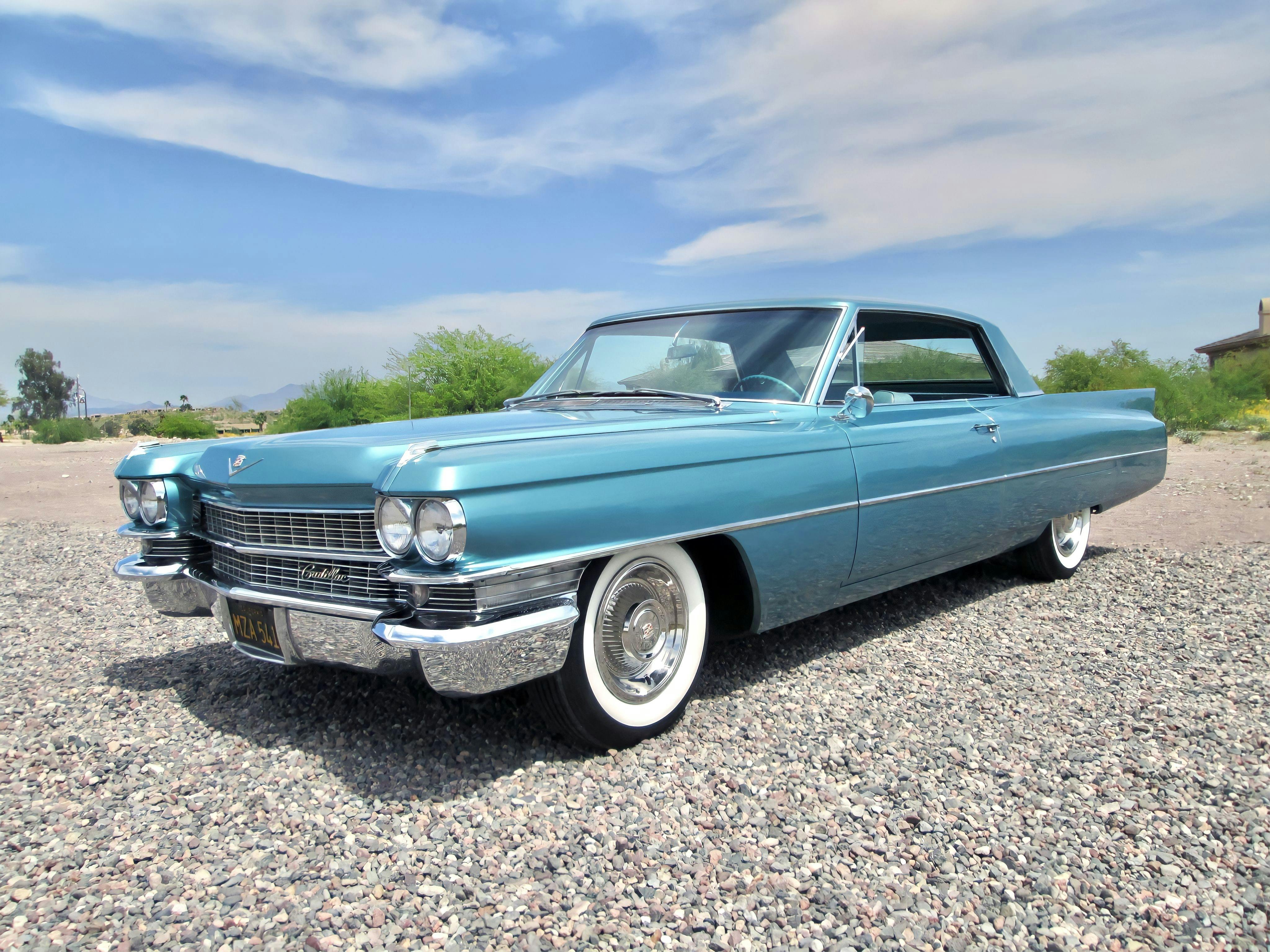 Blue Vintage Car · Free Stock Photo