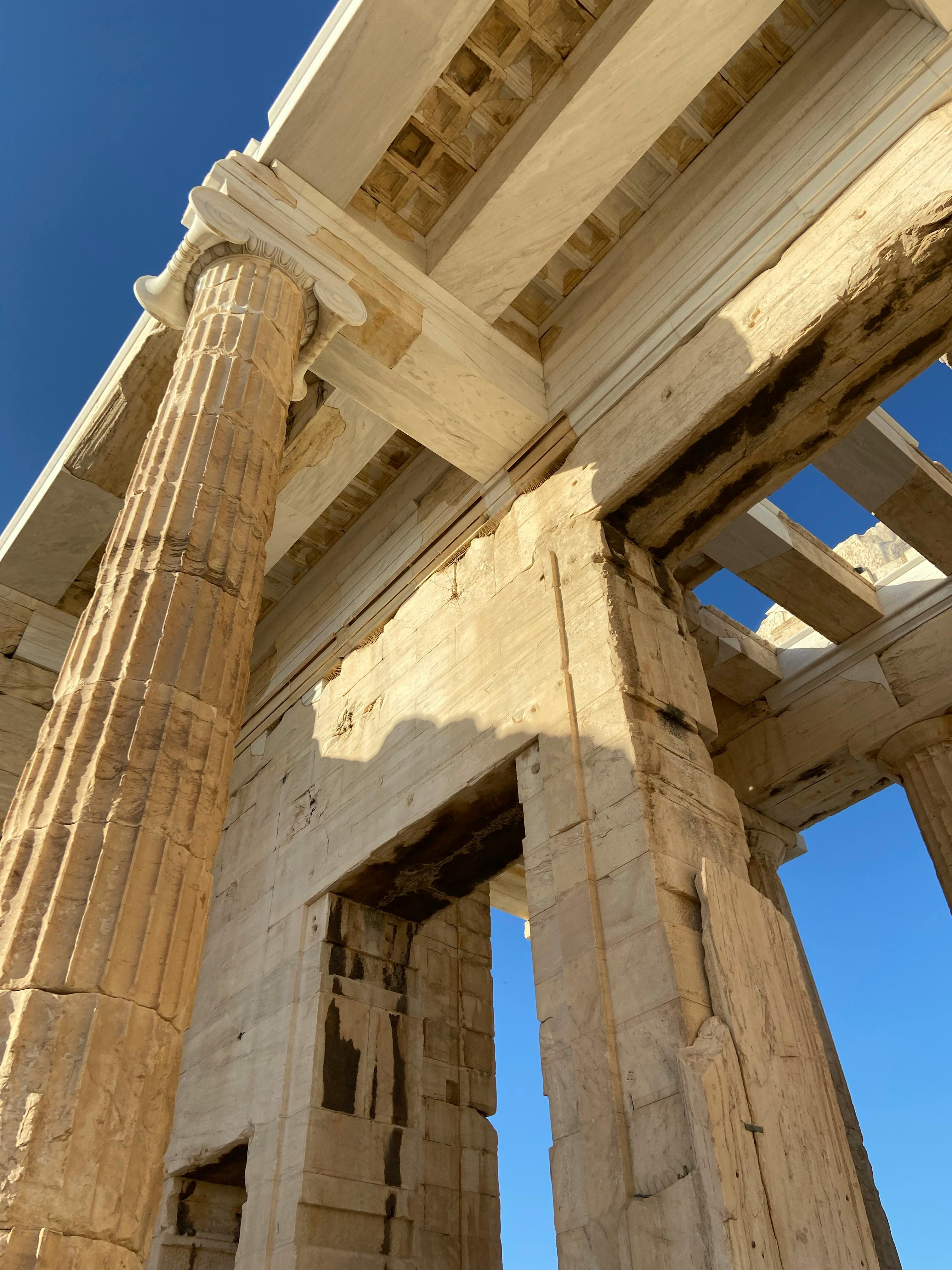 Column in Ancient Building · Free Stock Photo