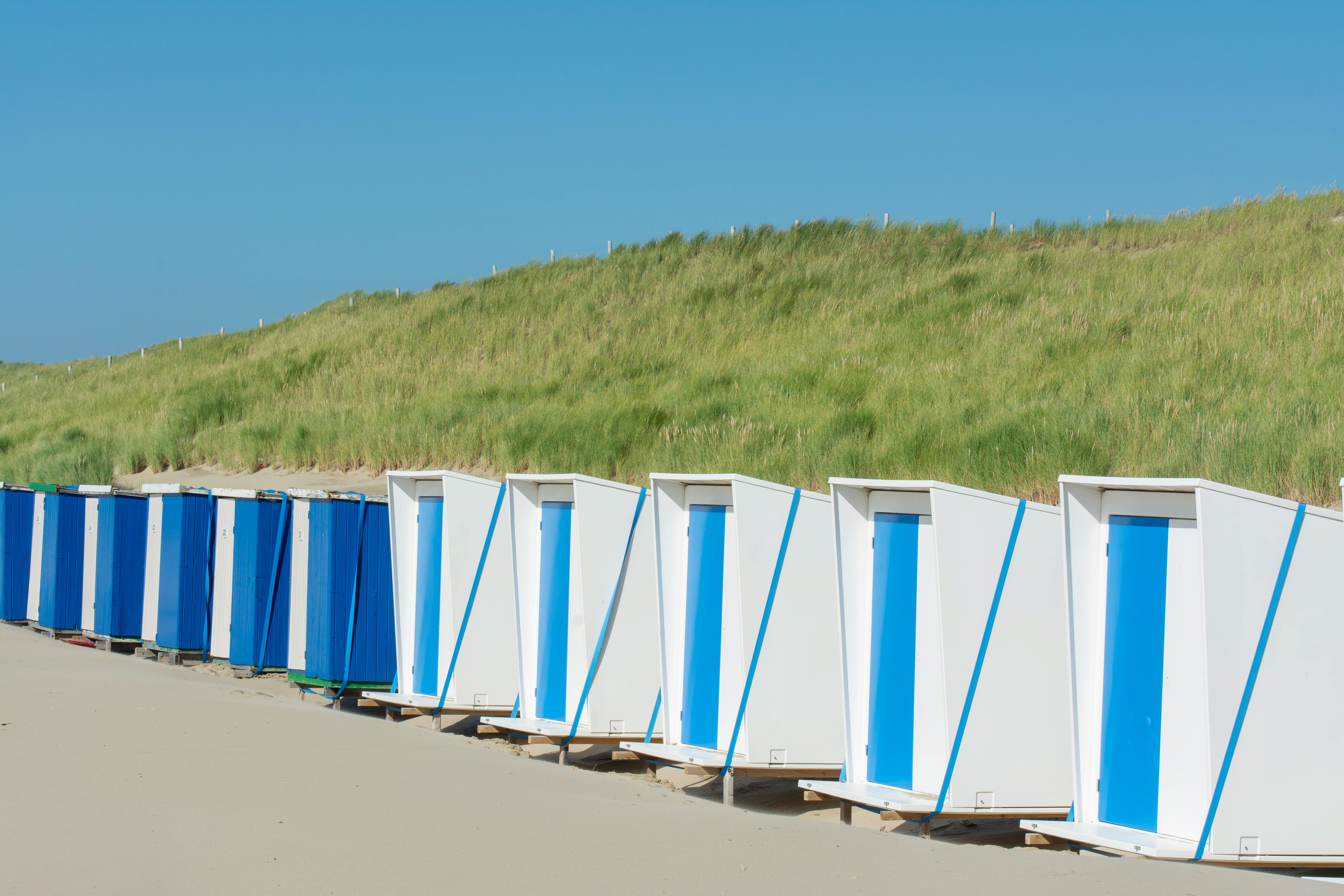 Changing Booths on a Beach · Free Stock Photo