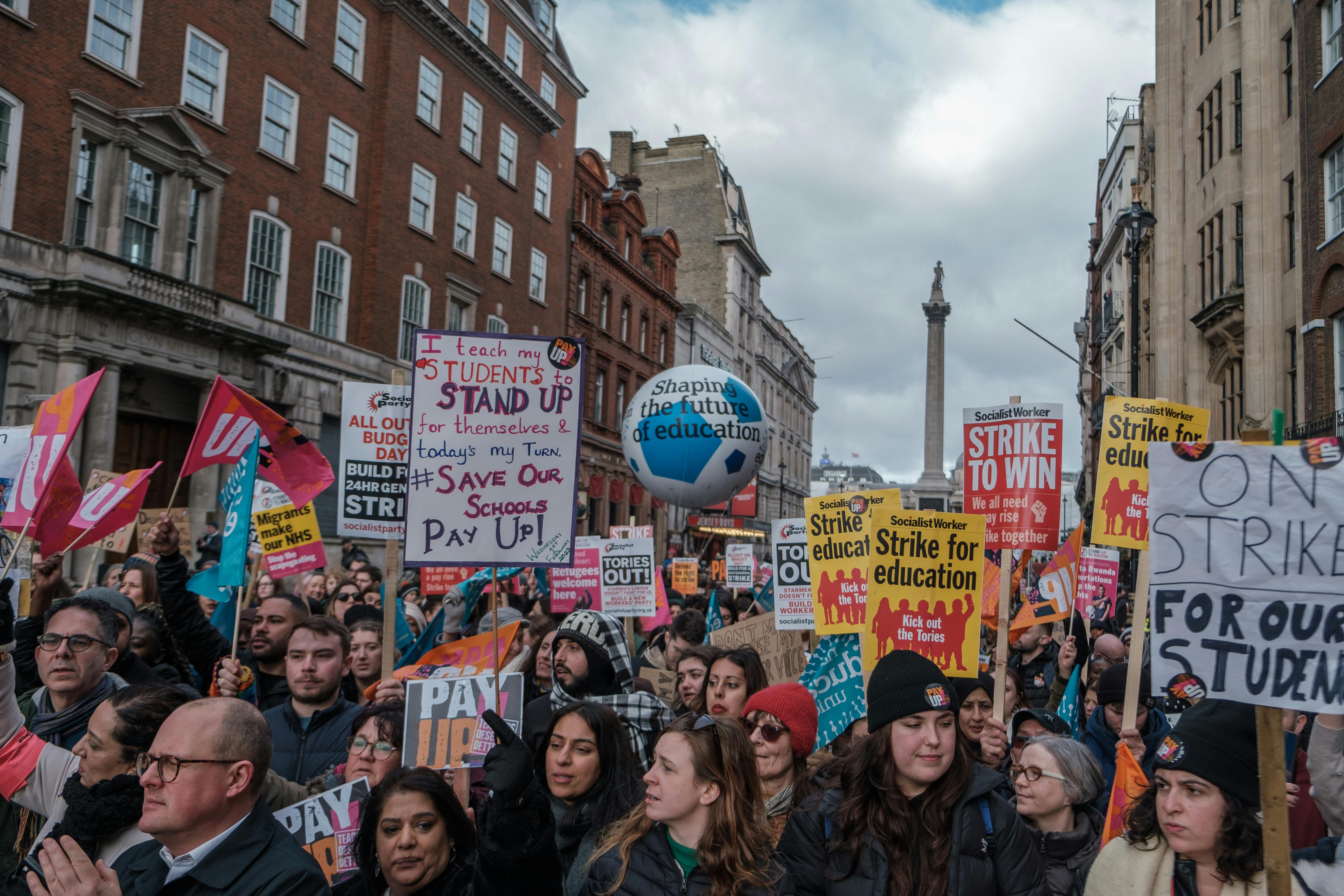 Crowd of Protesters on Street · Free Stock Photo