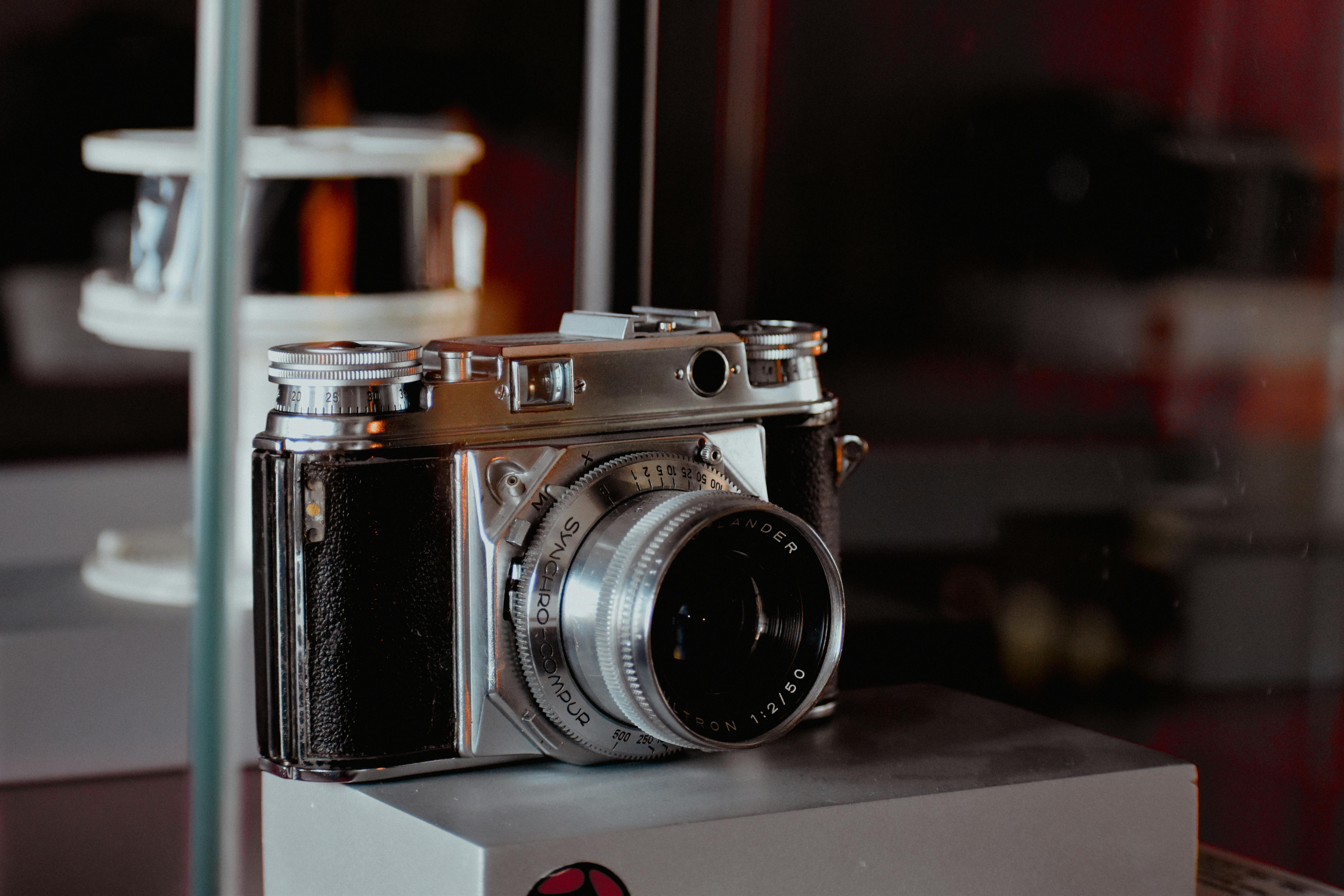 Close-up of a Vintage Film Camera · Free Stock Photo