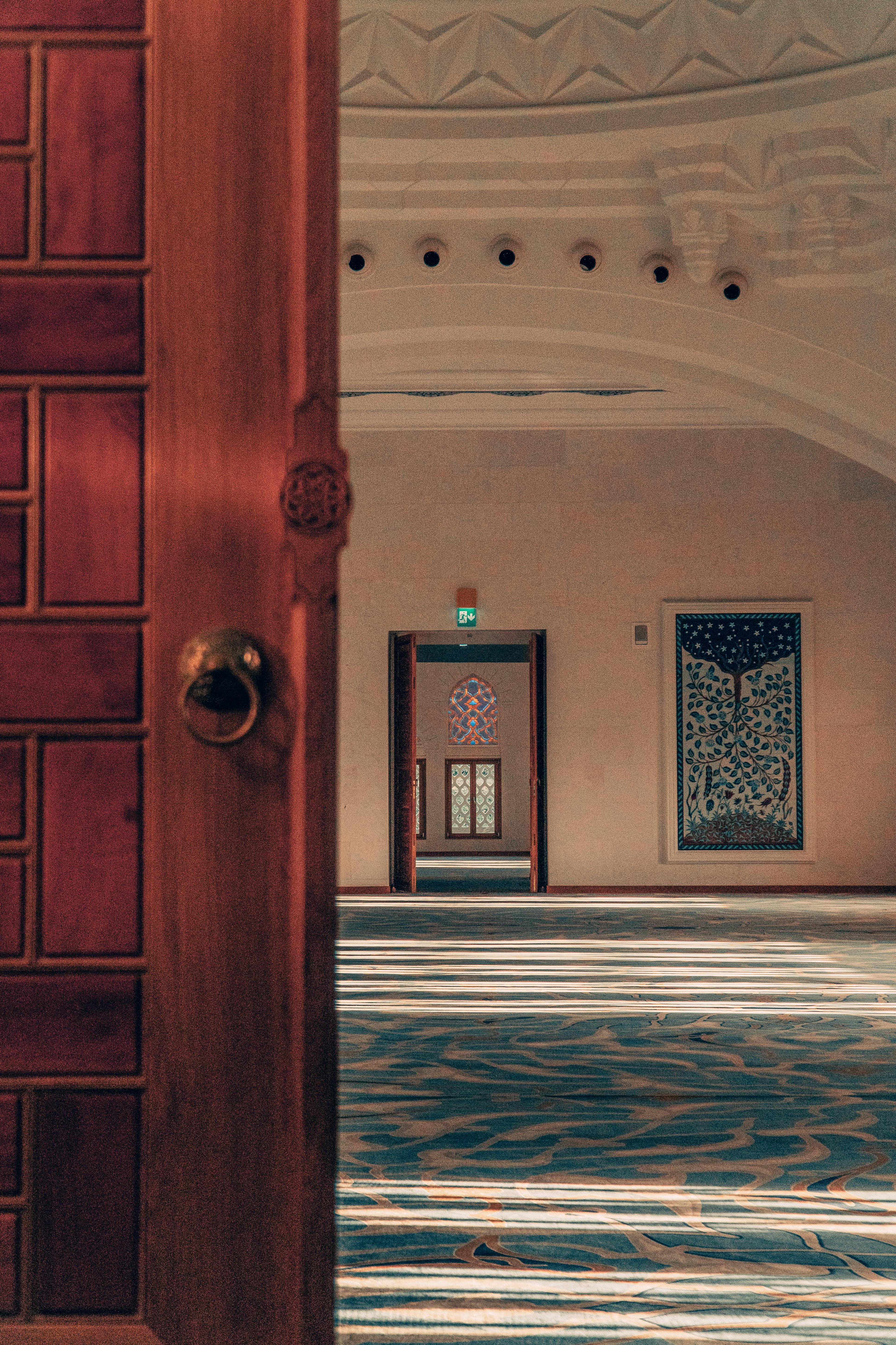 Photo of an Interior of a Palace · Free Stock Photo