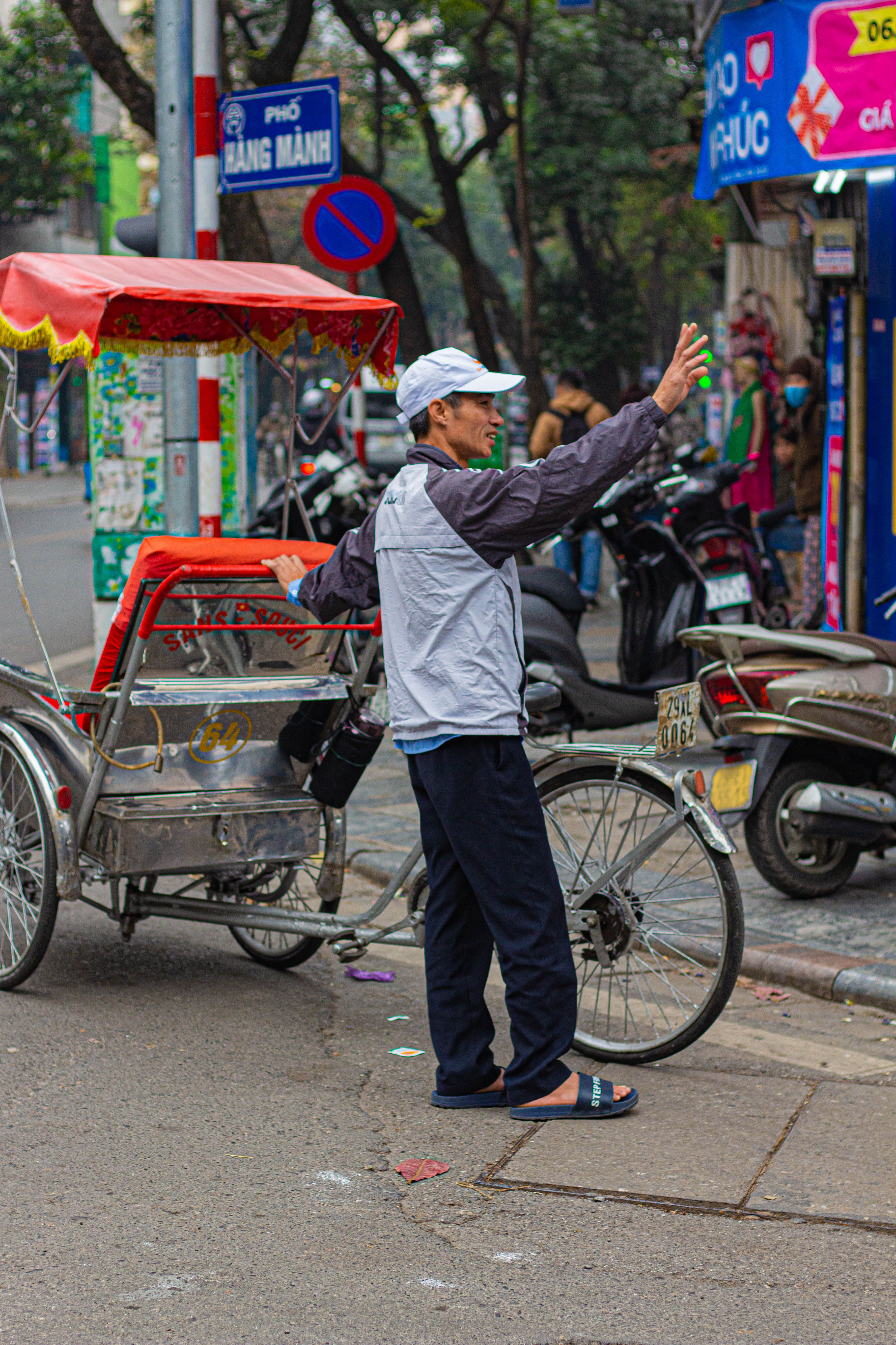 Tricycle Taxi Photos, Download The BEST Free Tricycle Taxi Stock Photos ...