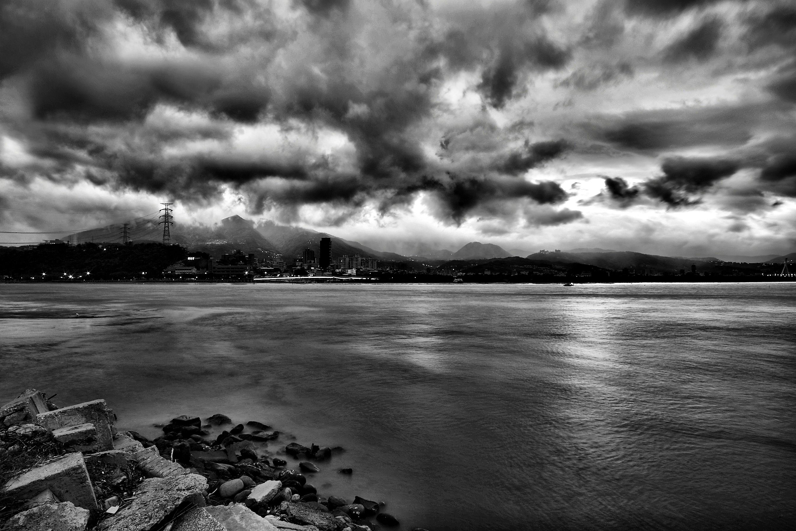 Free stock photo of cenário, nuvens escuras, paisagem