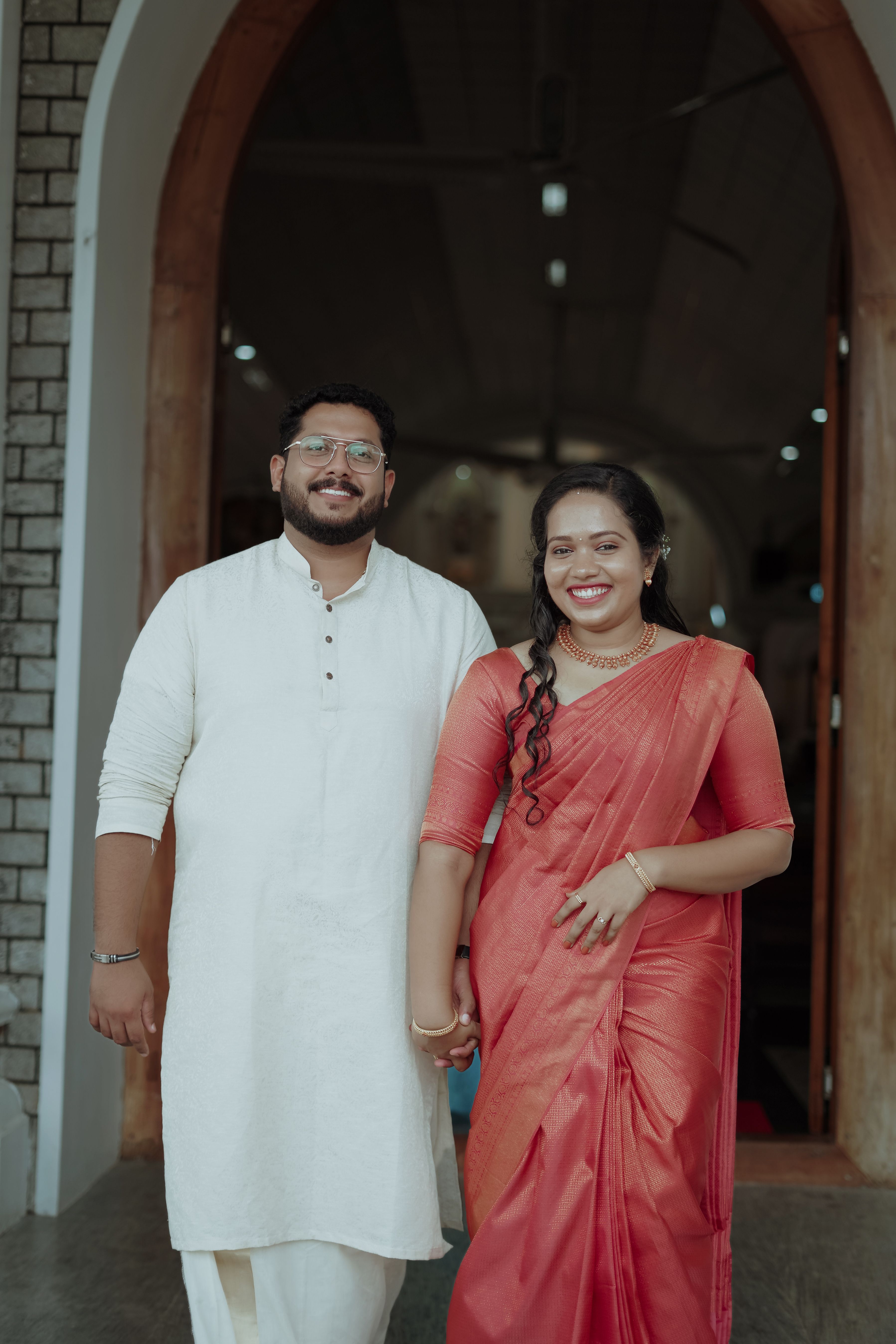 Smiling Newlywed Couple · Free Stock Photo