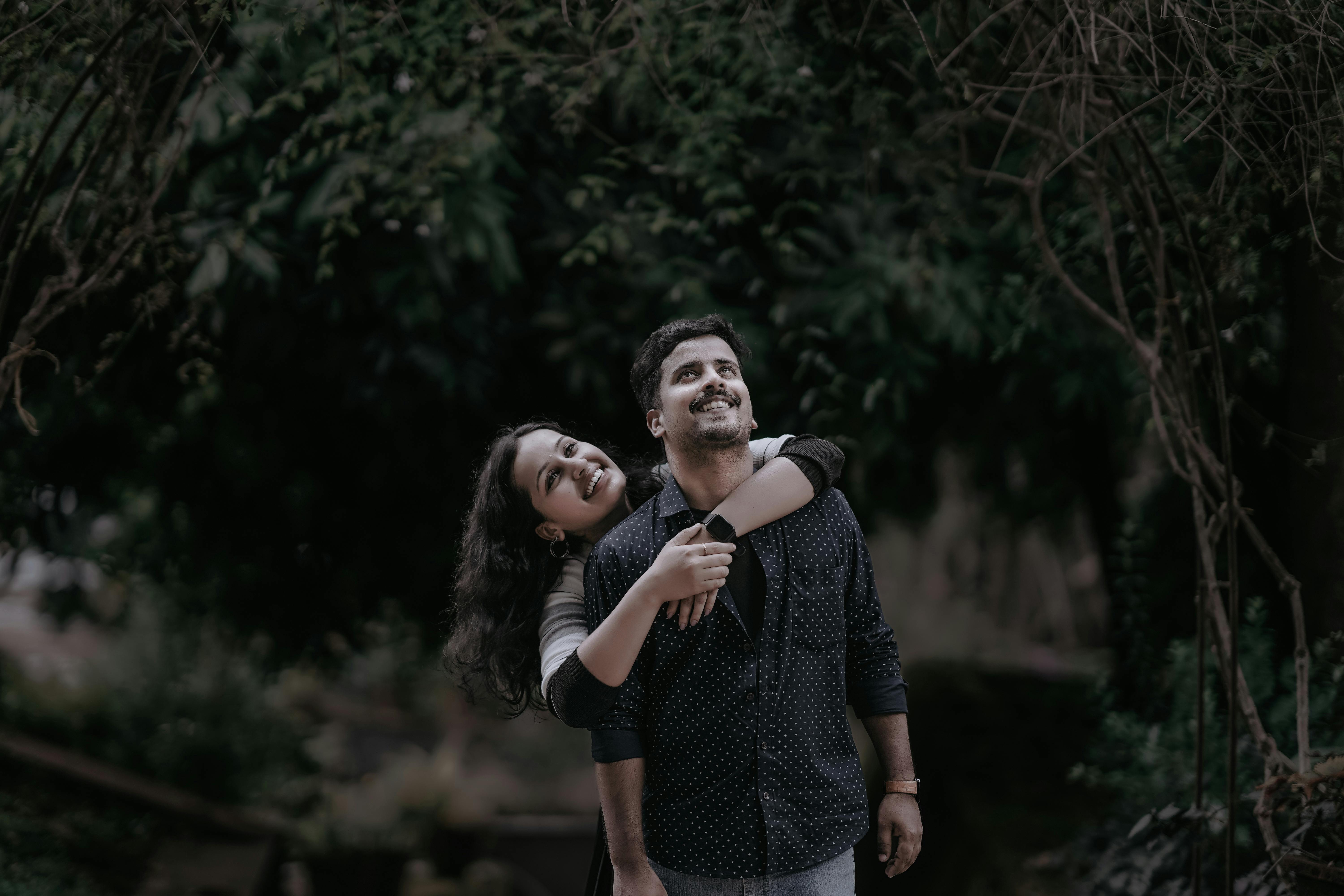 Indian Hugging Photos, Download The BEST Free Indian Hugging Stock ...