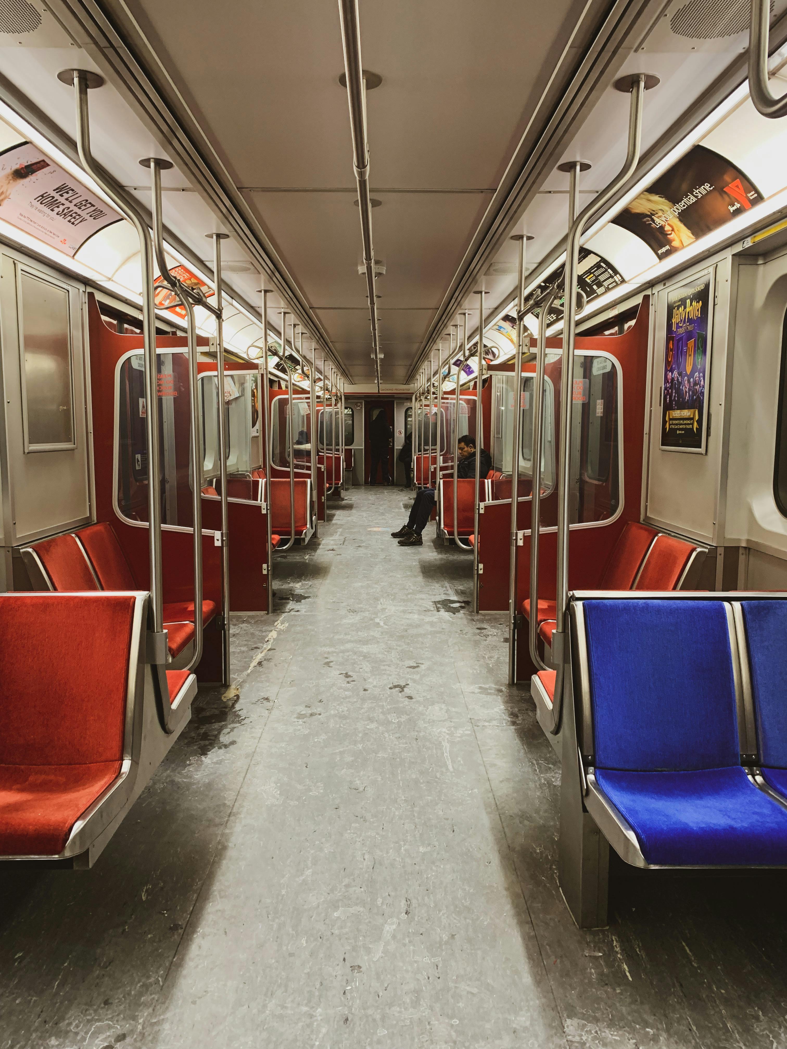 Subway Train Running on Viaduct in City · Free Stock Photo