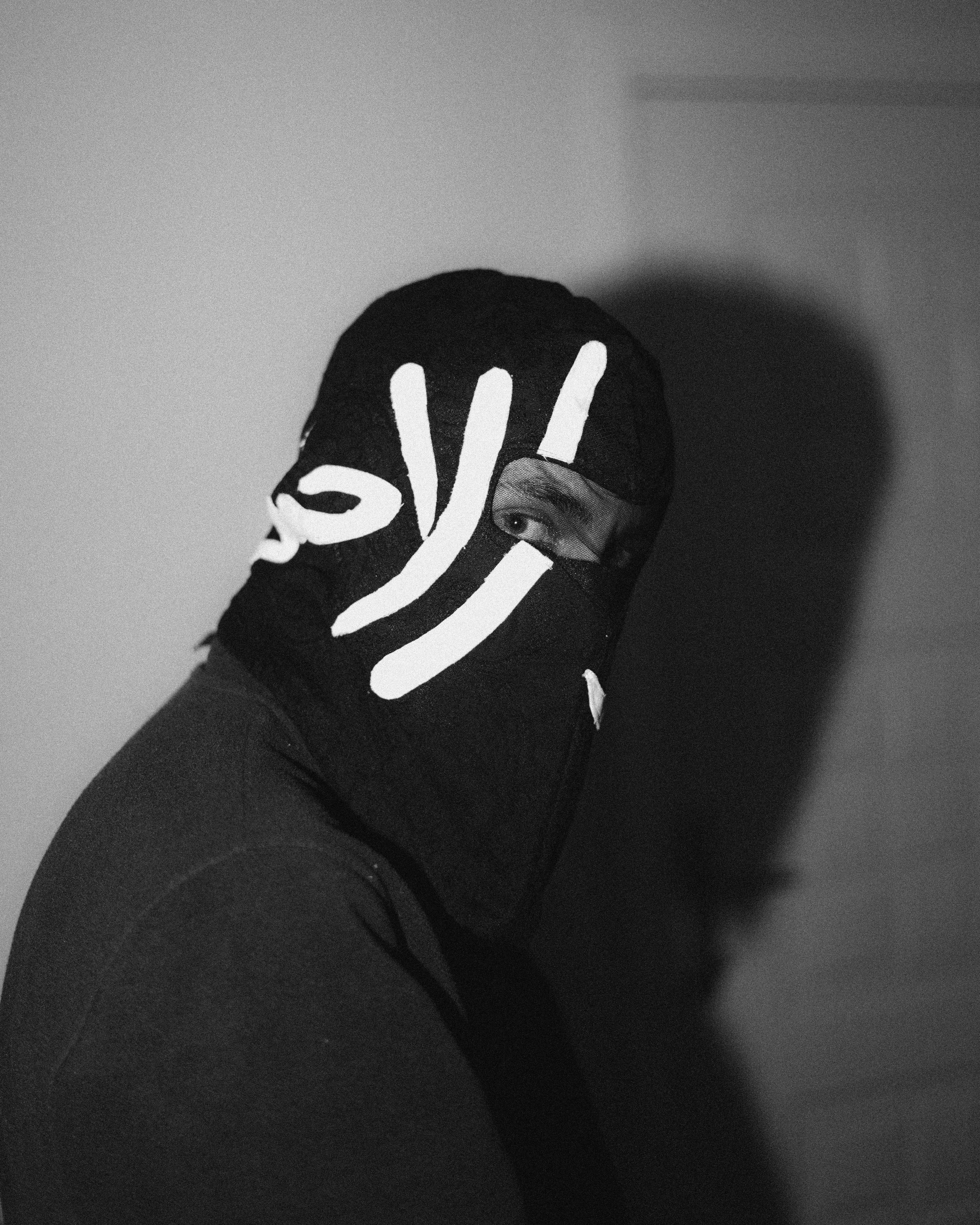 Man Wearing a Mask · Free Stock Photo