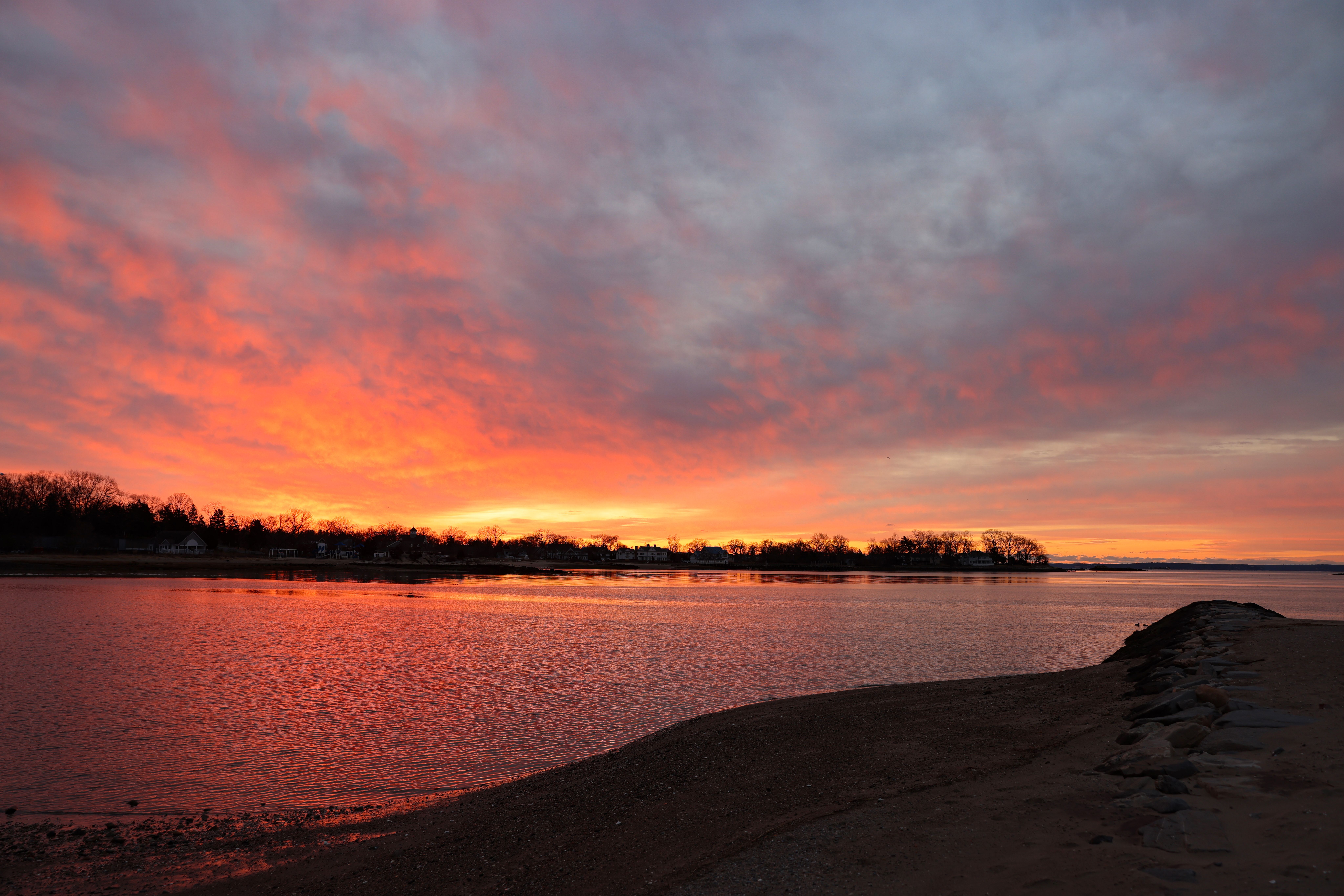 Lake in Countryside at Sunset · Free Stock Photo