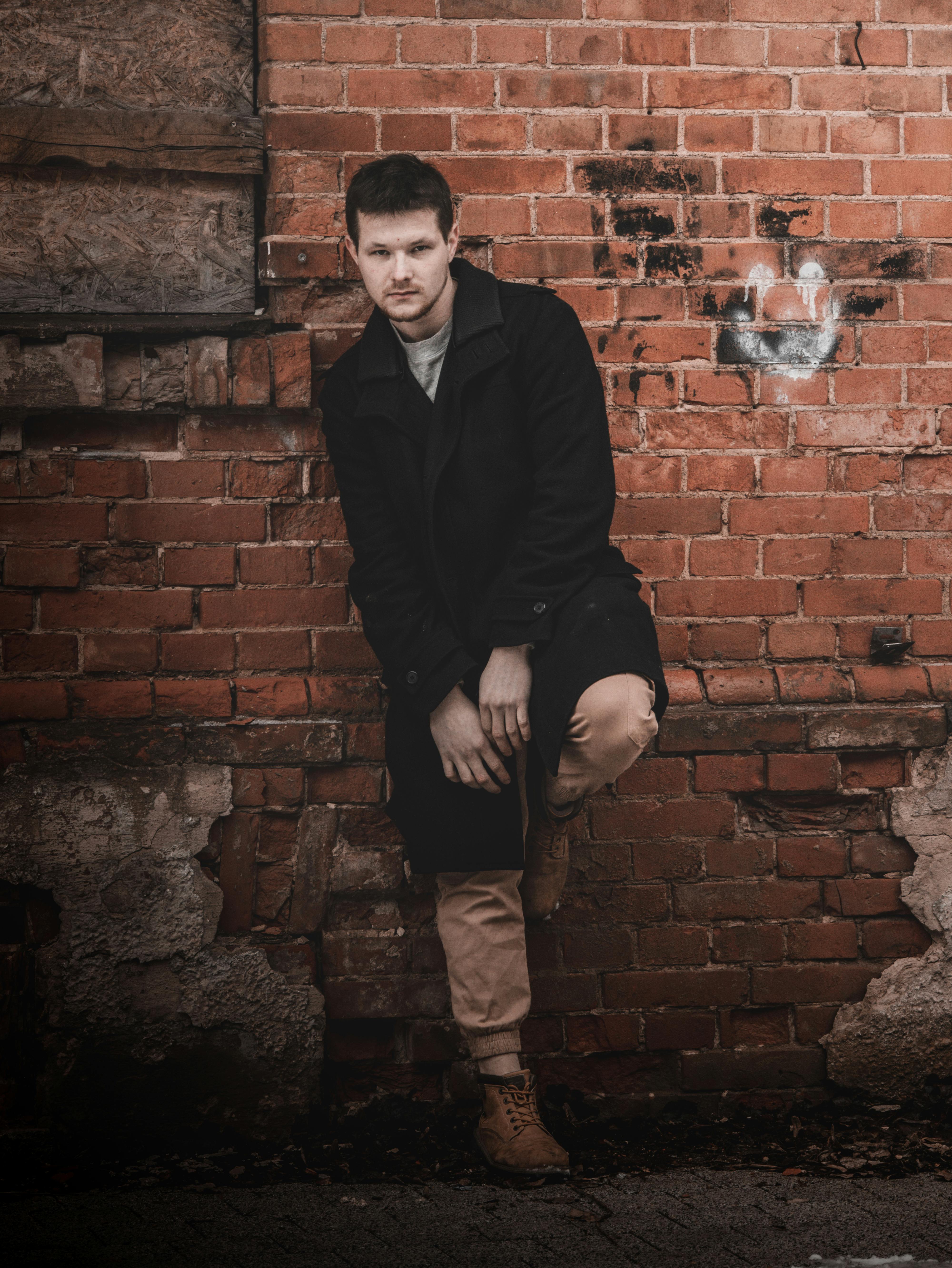 Standing Fashion Model Photos, Download The BEST Free Standing Fashion ...