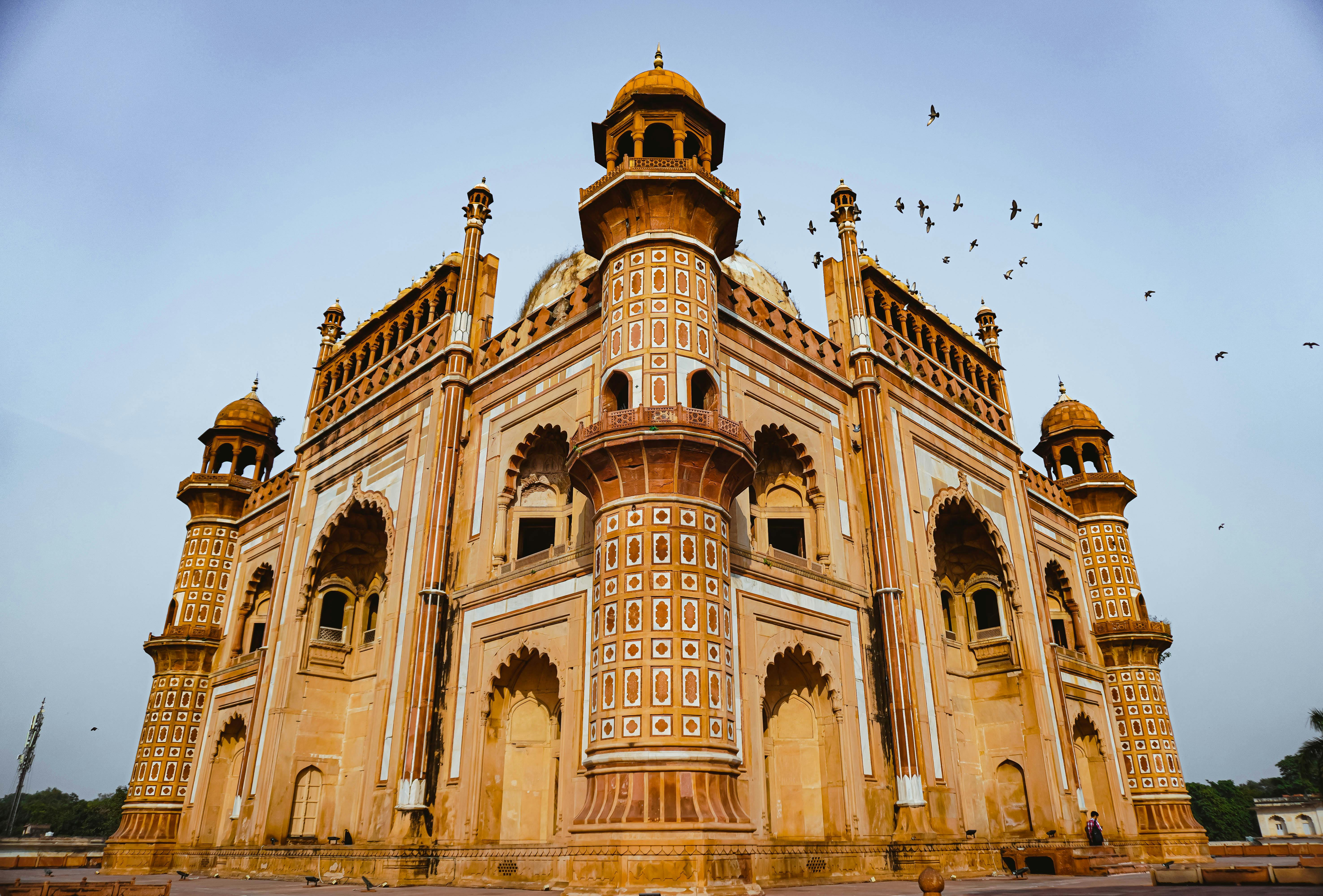 Facade of the Tomb of Safdar Jang in New Delhi, India · Free Stock Photo
