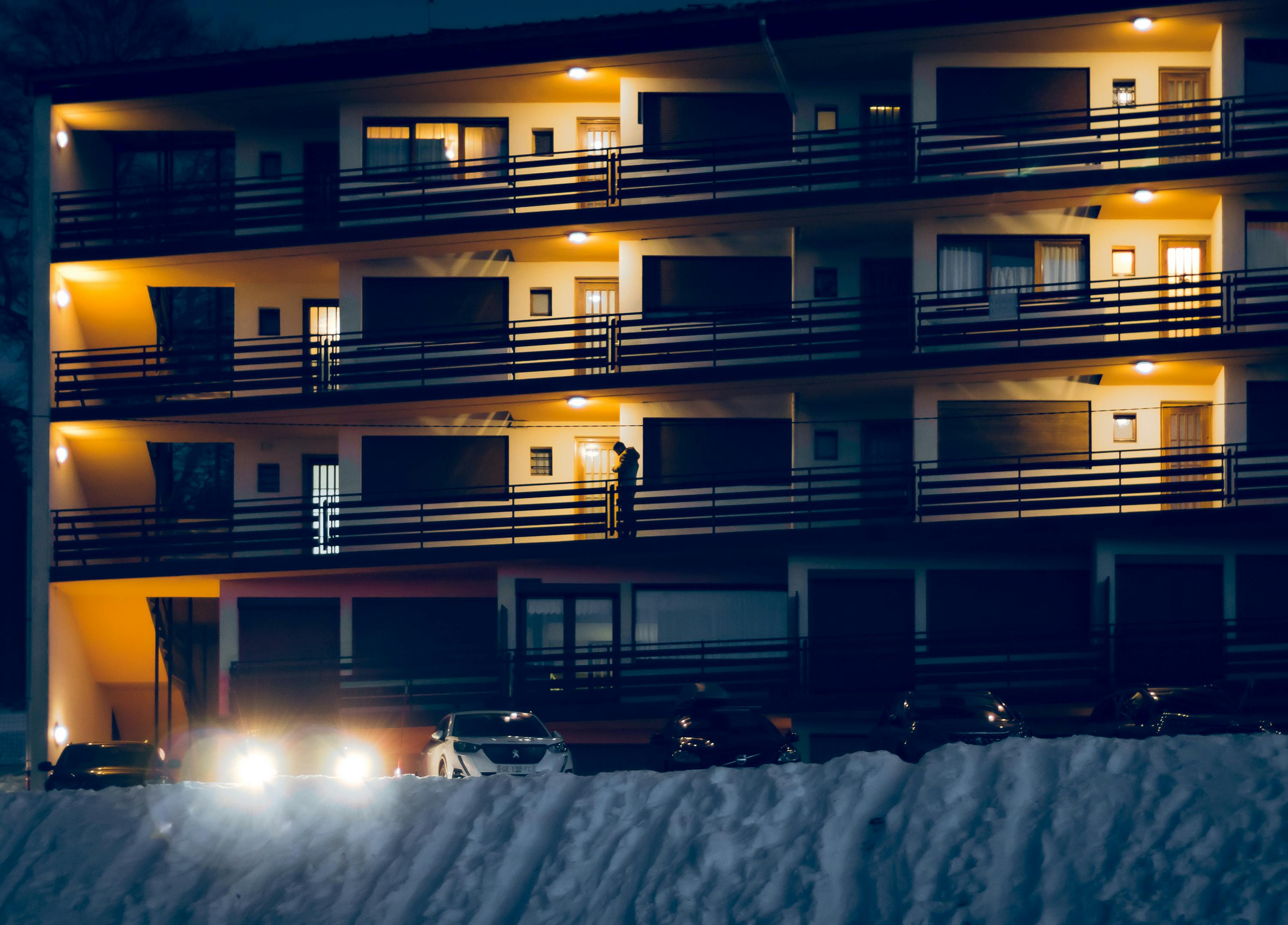 Snowy Hotel Photos, Download The BEST Free Snowy Hotel Stock Photos ...