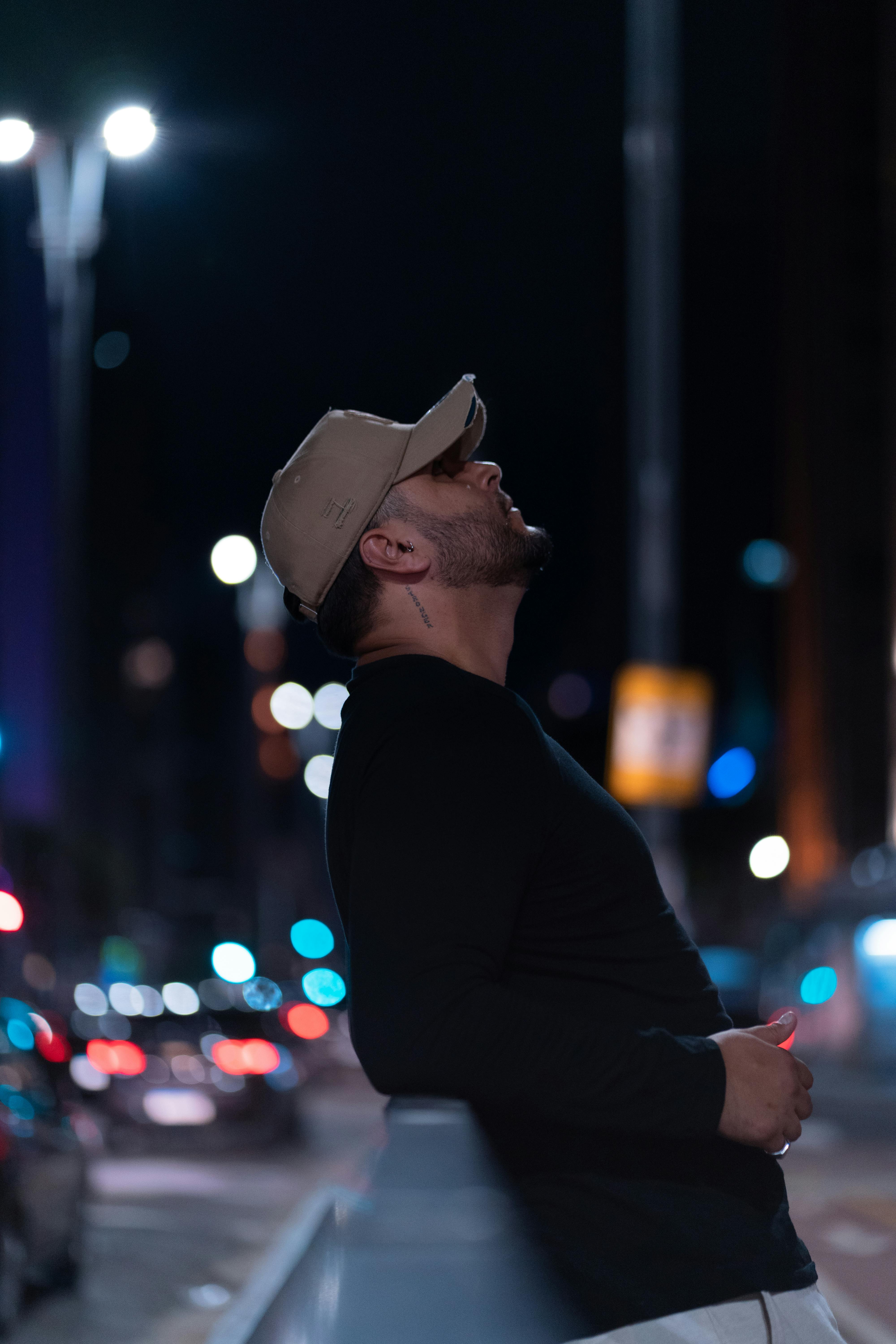 Cars Night Man Lights Wallpaper Photos, Download The BEST Free Cars ...