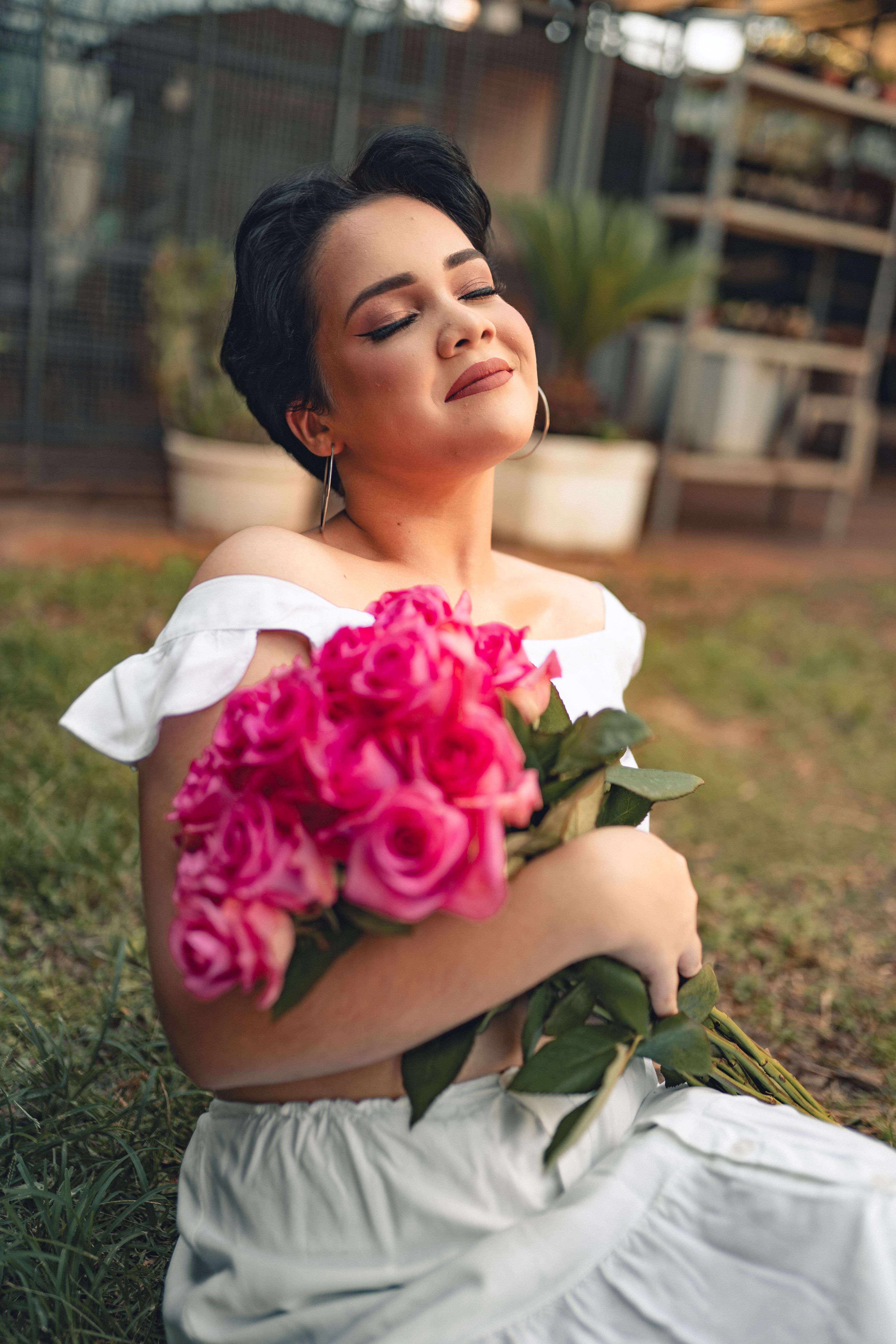 Woman Posing with Roses Bouquet · Free Stock Photo