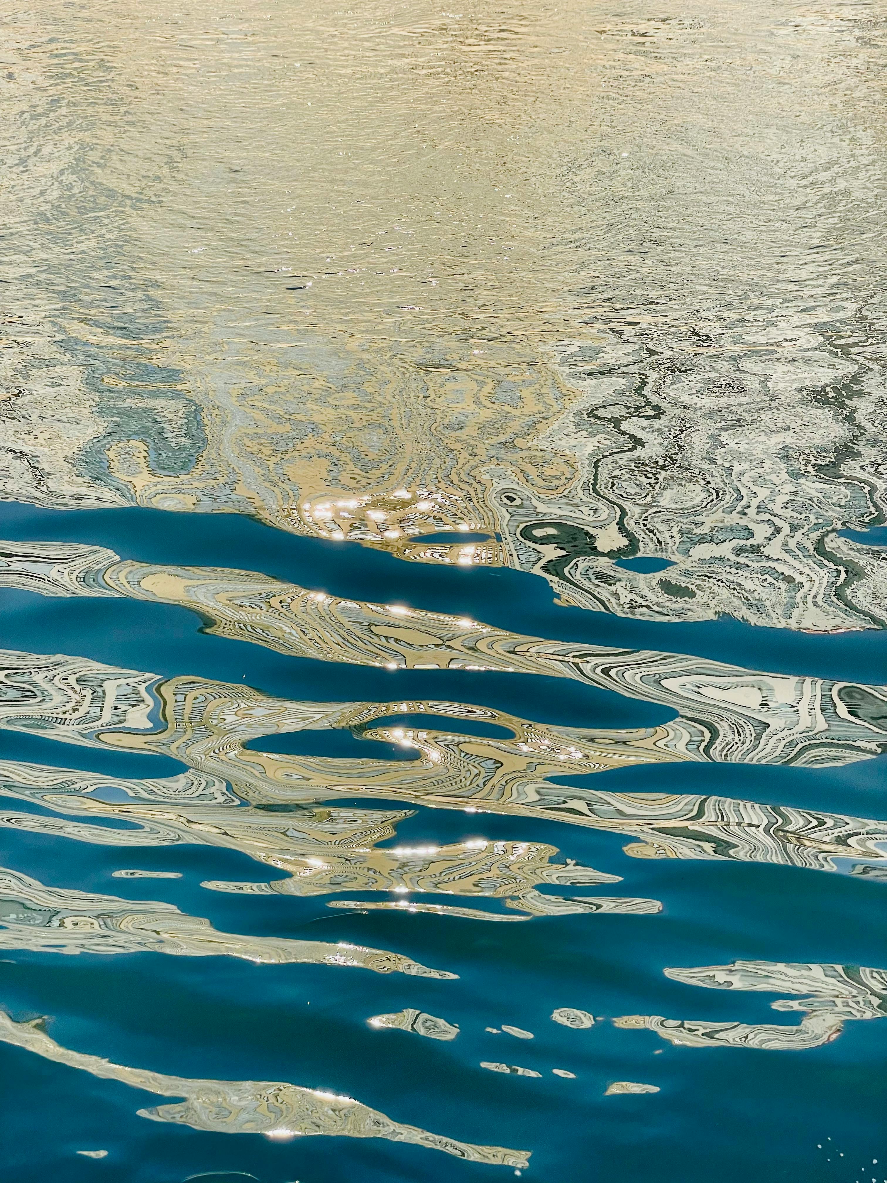 Shiny Water Surface · Free Stock Photo