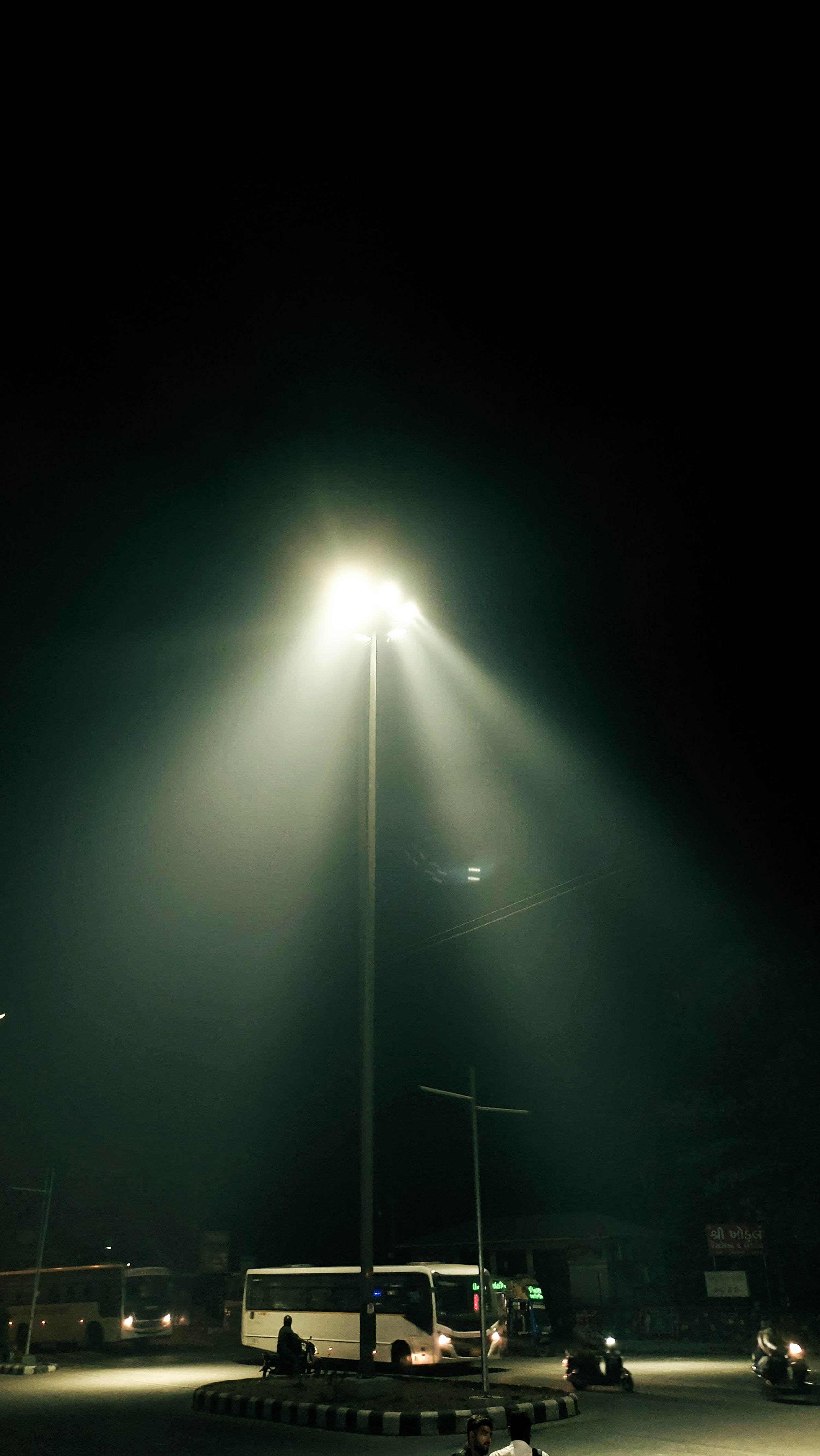 Street Light At Night Photos, Download The BEST Free Street Light At ...