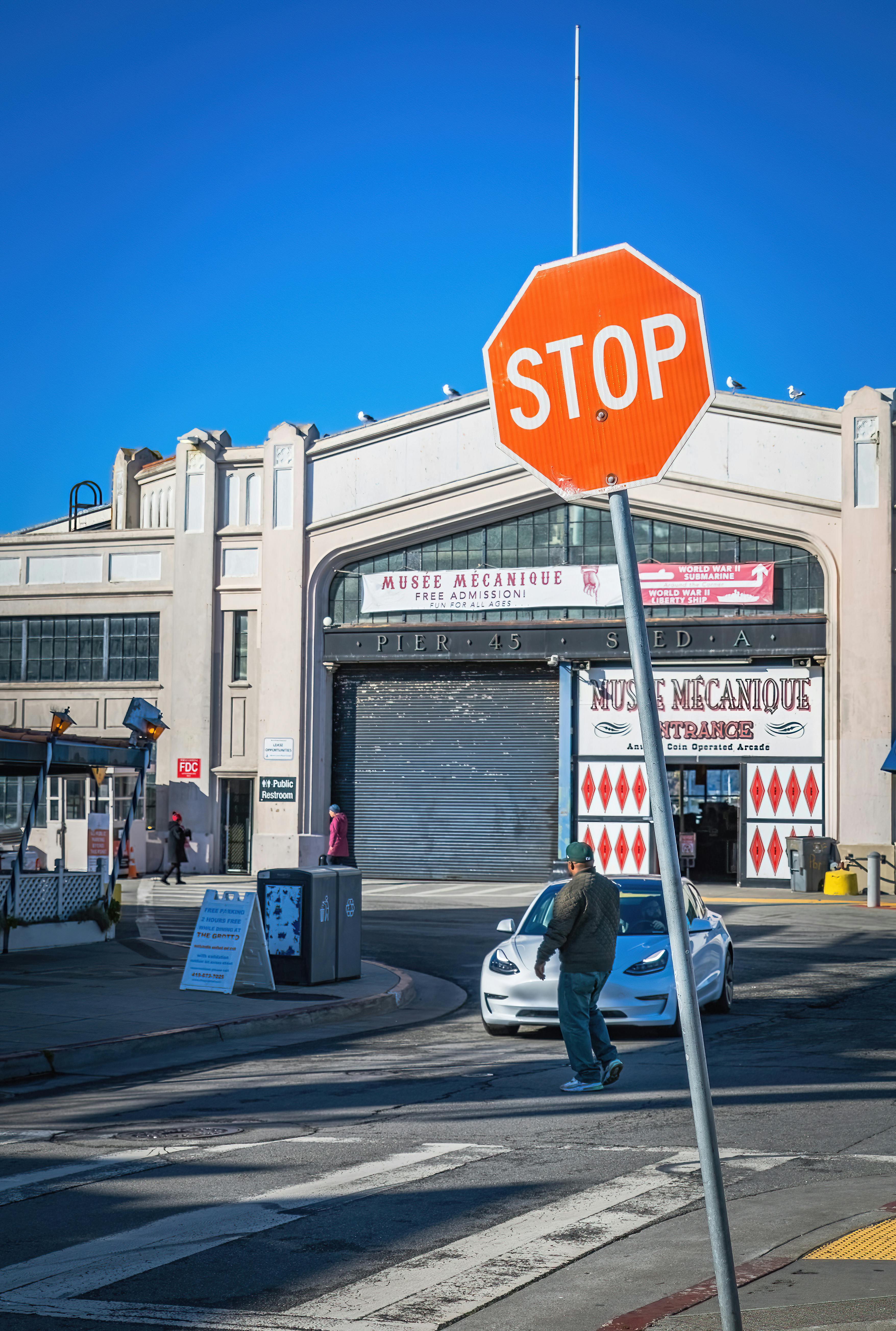 Moving Cars on the Street · Free Stock Photo