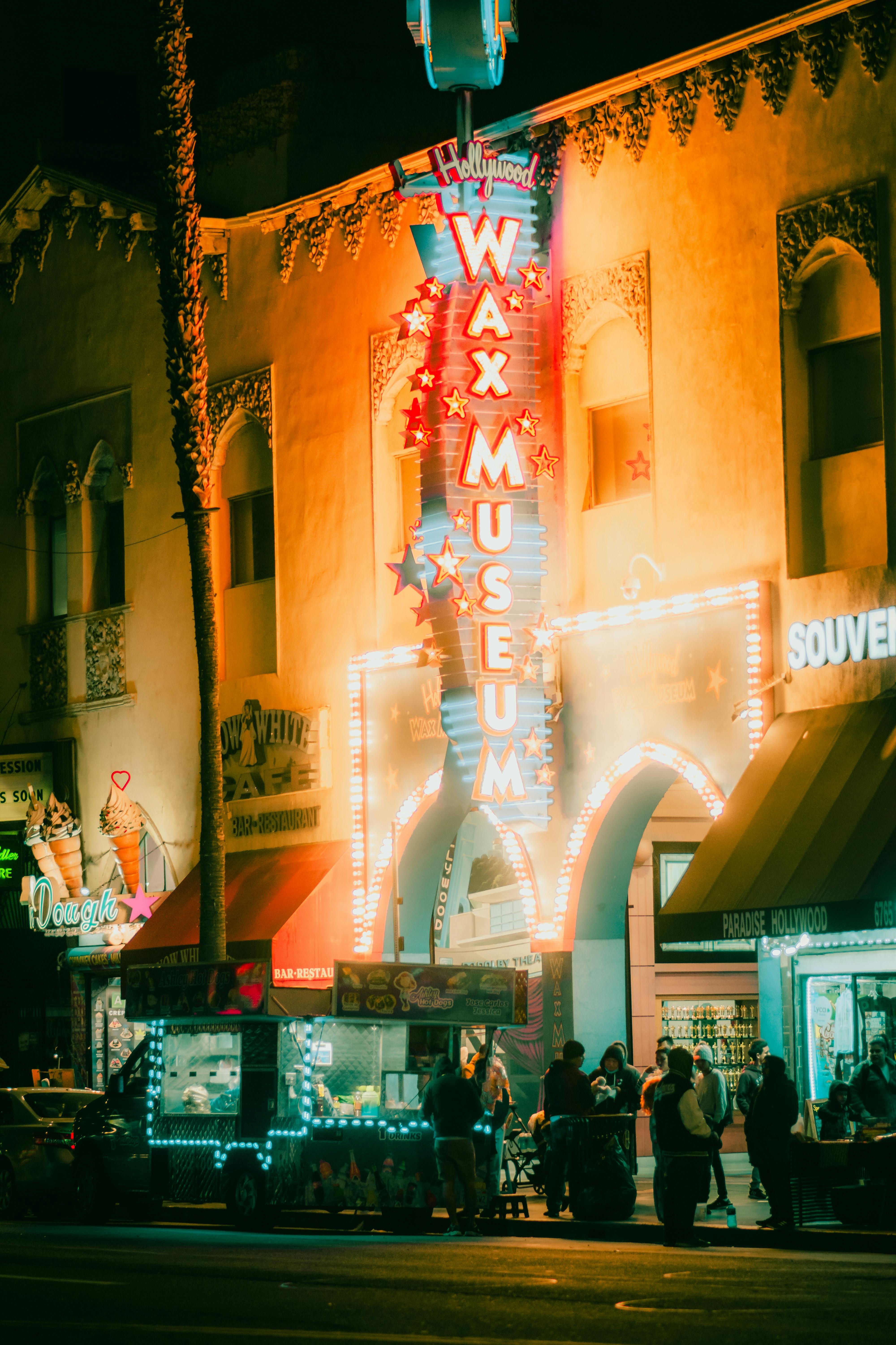 Neon Museum Photos, Download The BEST Free Neon Museum Stock Photos ...