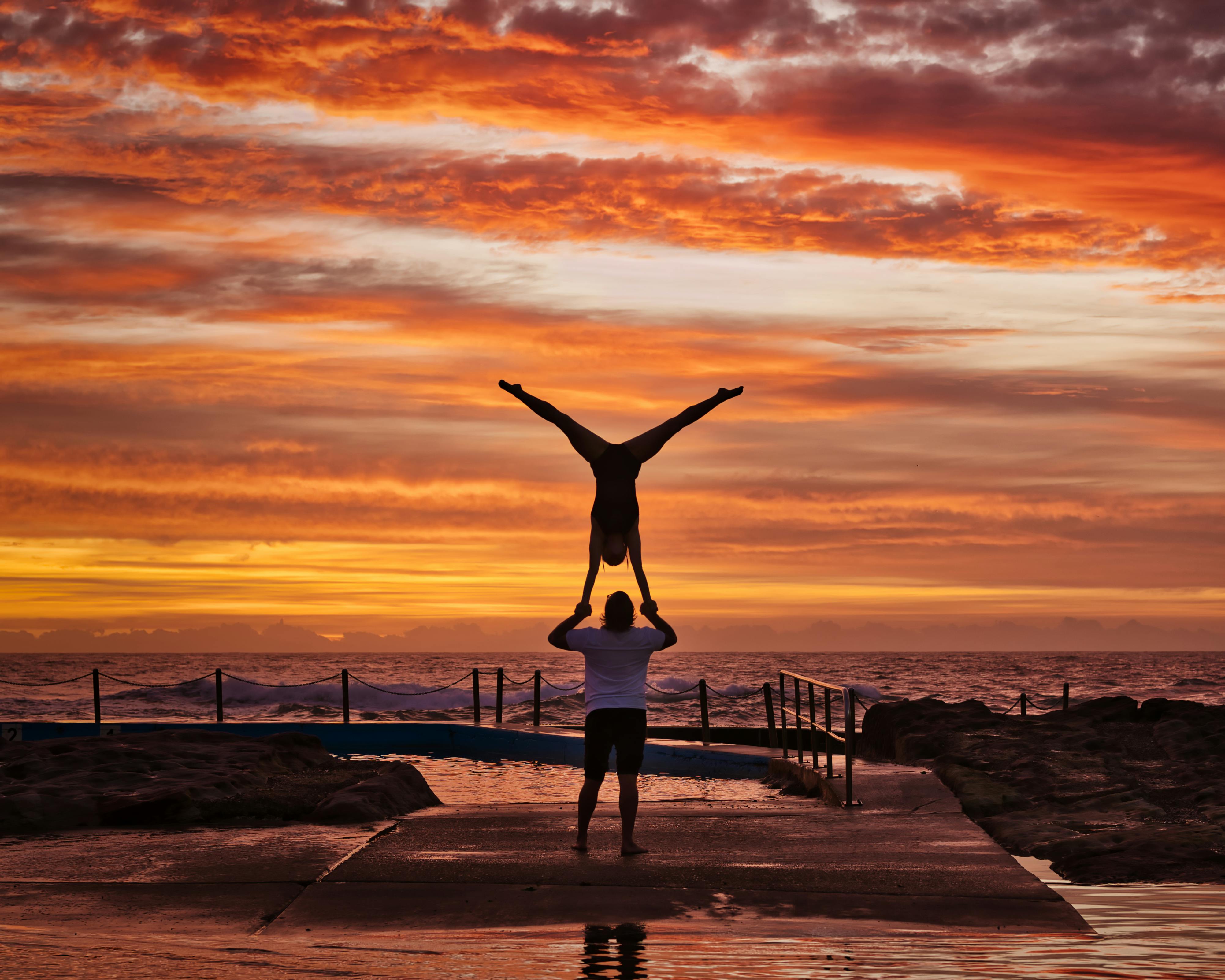 Acrobats Photos, Download The BEST Free Acrobats Stock Photos & HD Images