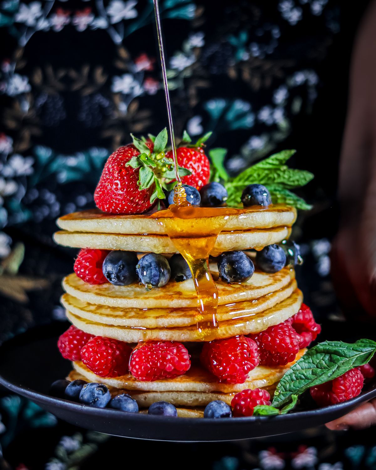 Pouring Pancake Mixture Photos, Download The BEST Free Pouring Pancake ...