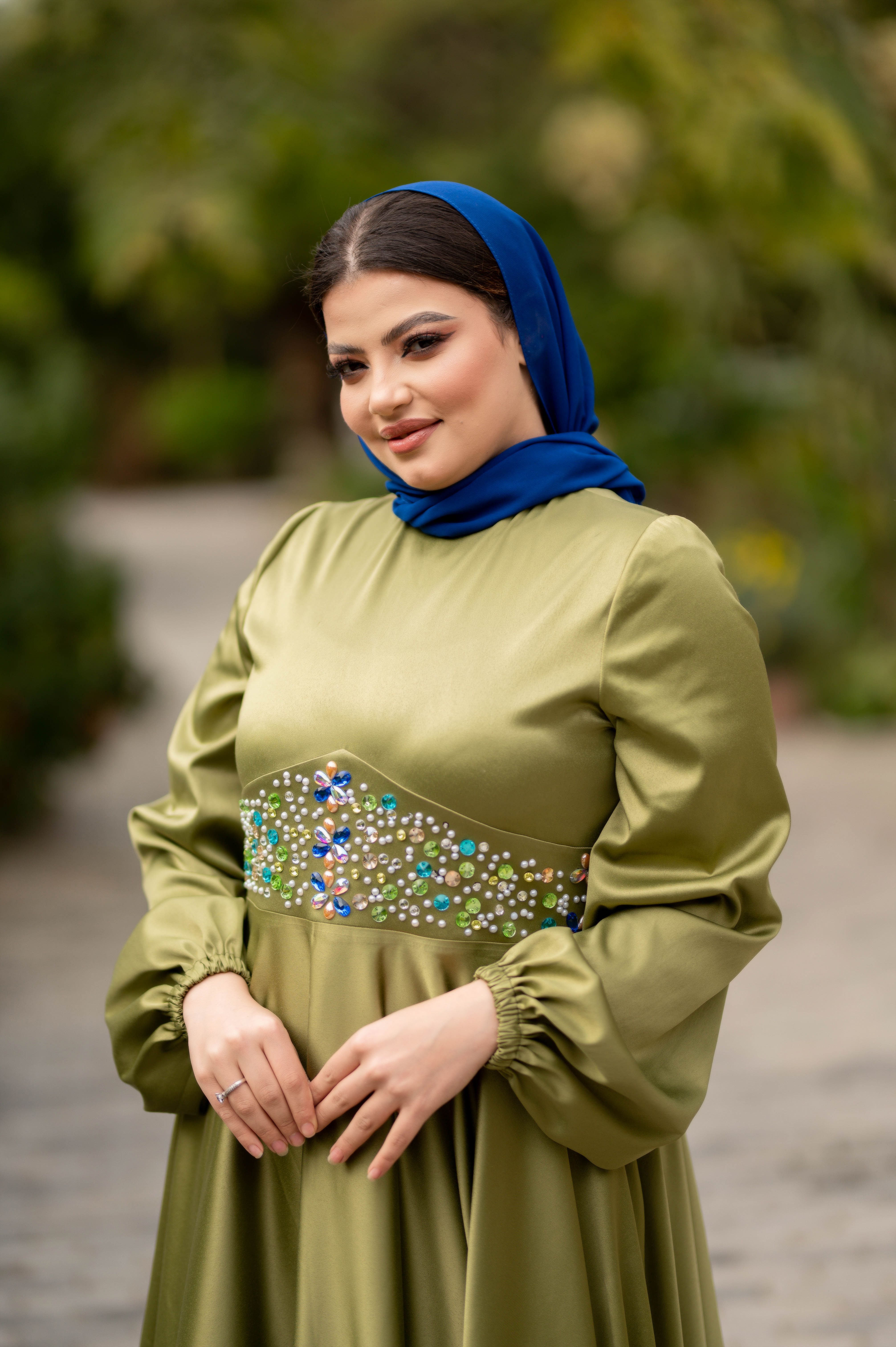 Woman in Shawl and Suit · Free Stock Photo