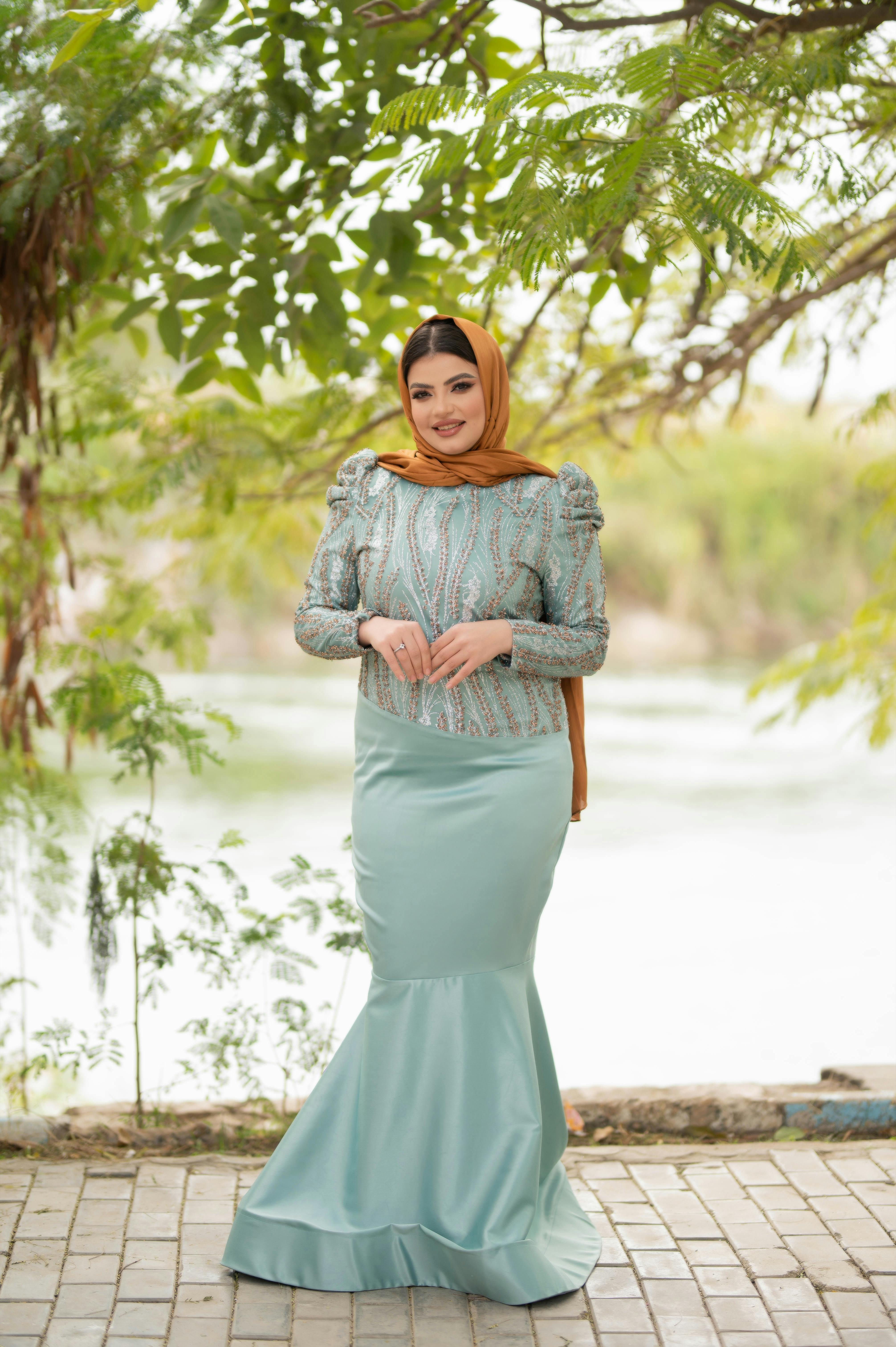 Muslim Dressing Photos, Download The BEST Free Muslim Dressing Stock ...