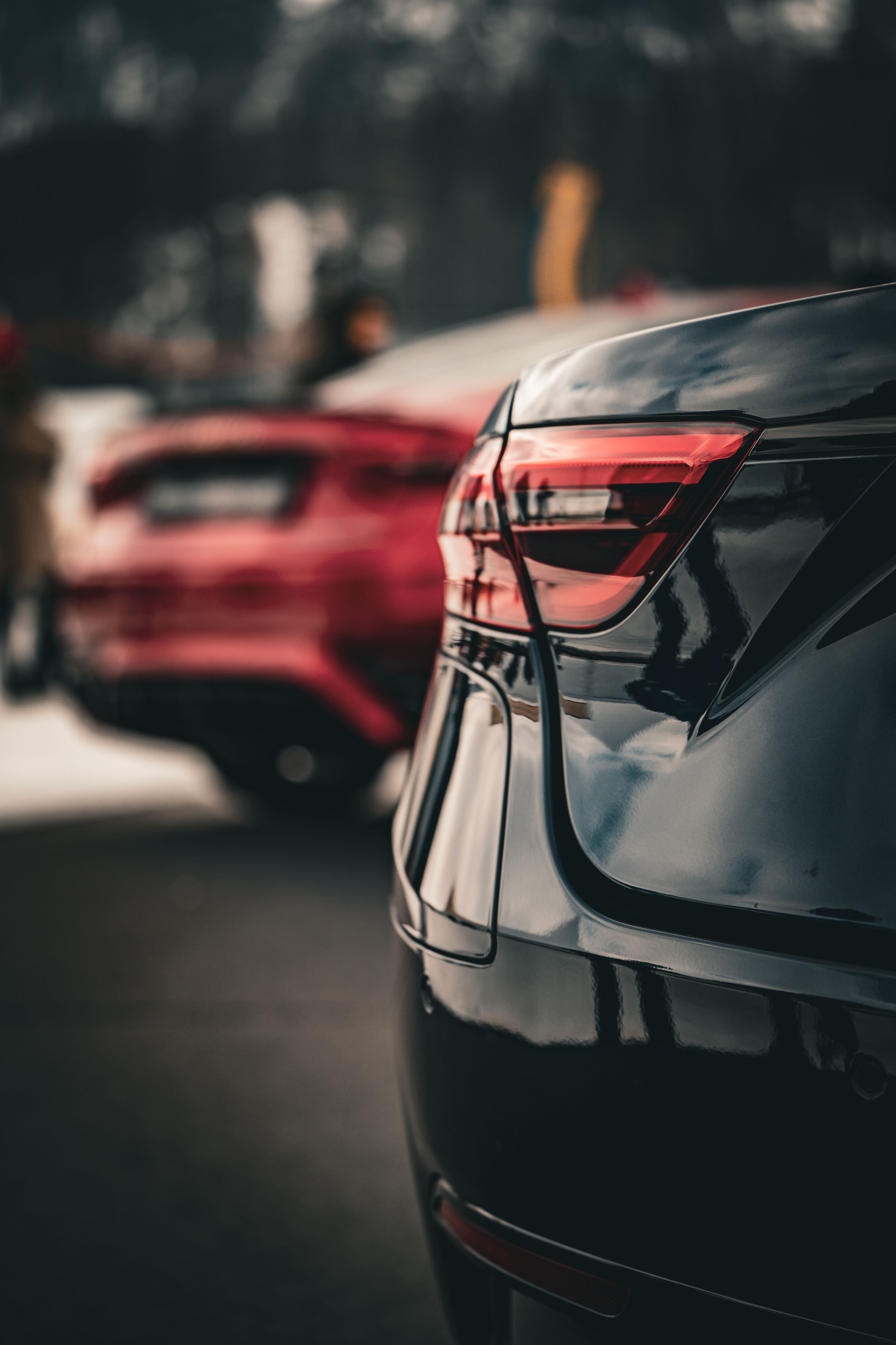 Reflection in Car Taillight · Free Stock Photo