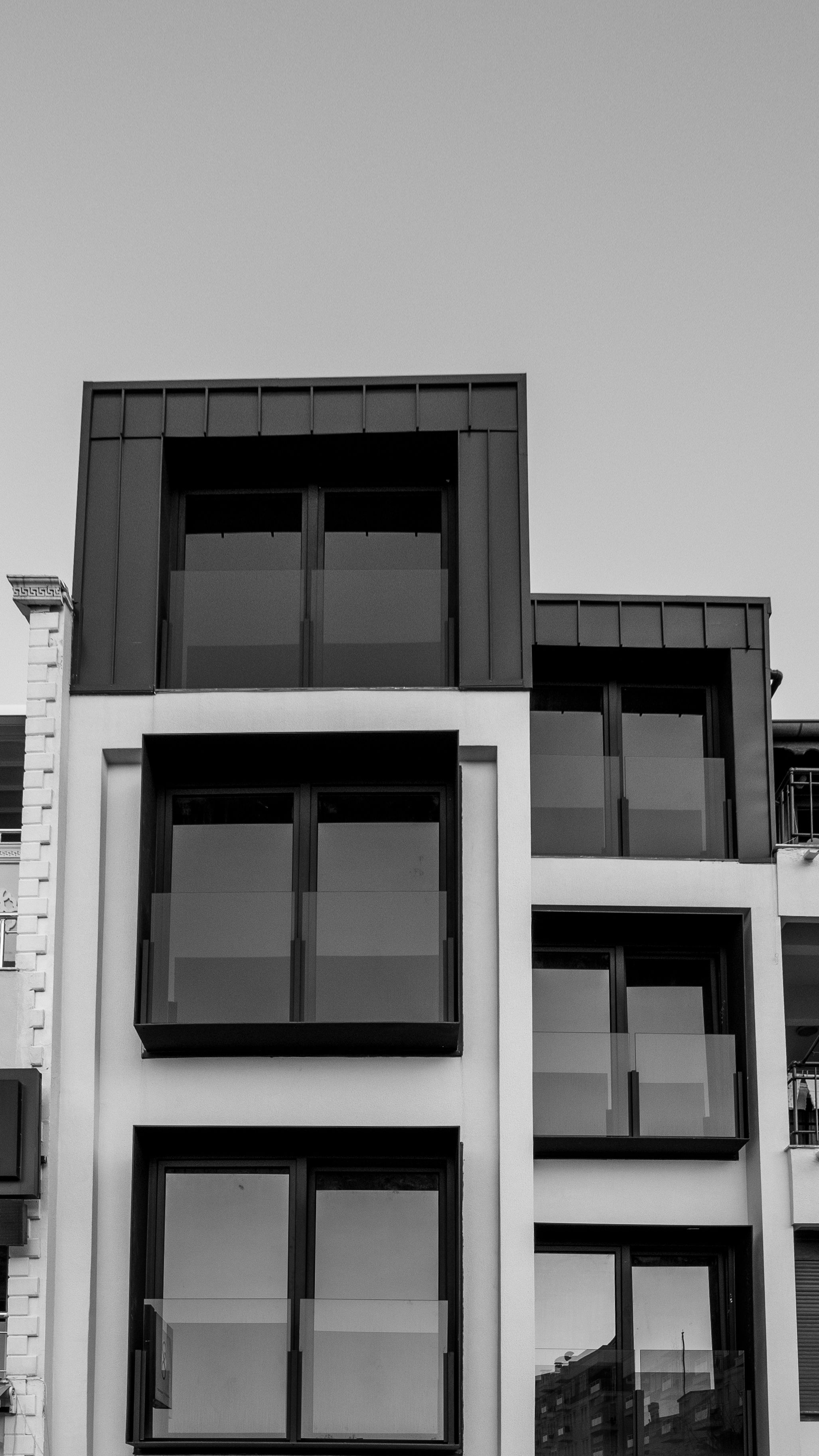 Grayscale Photo of Building · Free Stock Photo