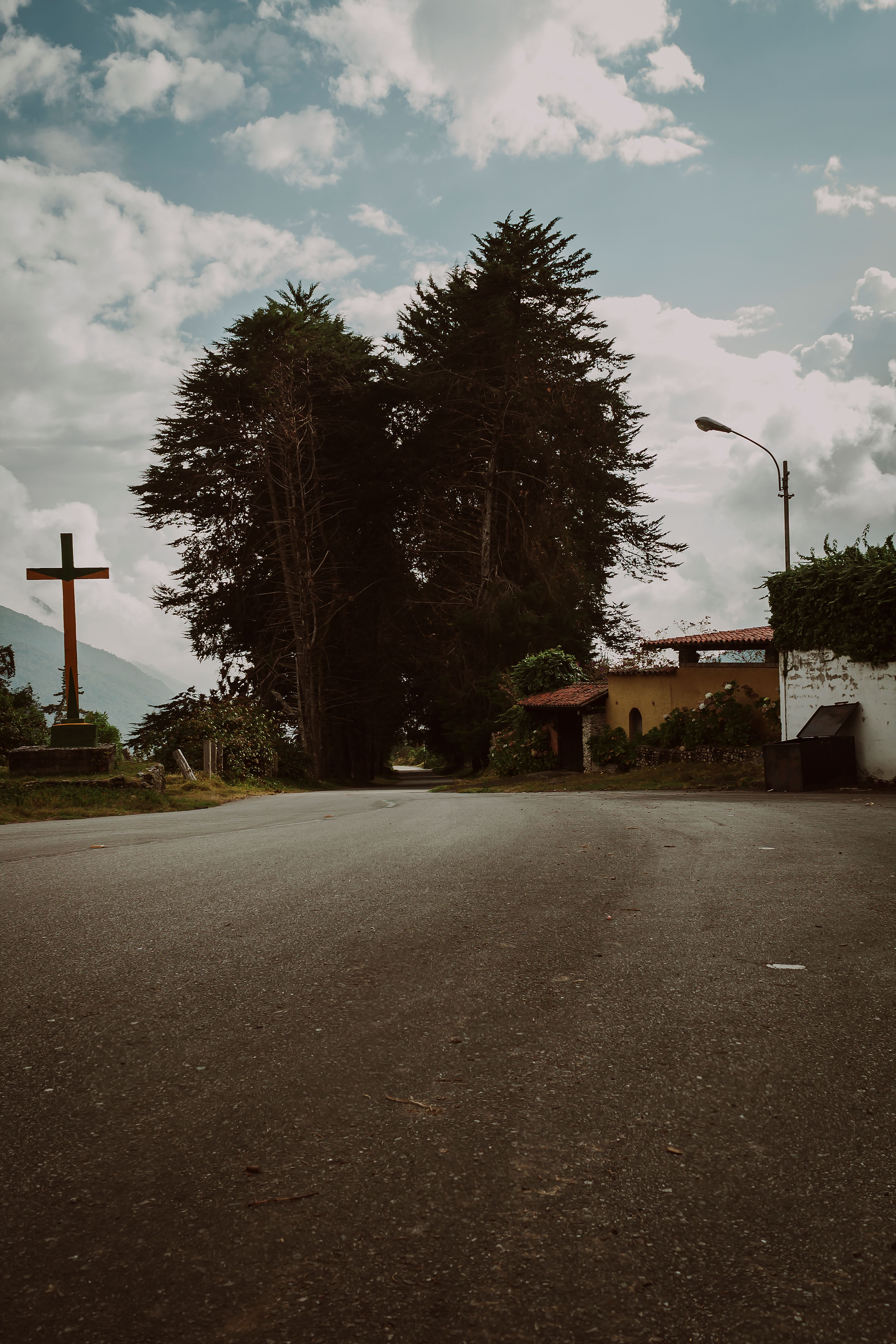 Holy Cross Stand by Road · Free Stock Photo