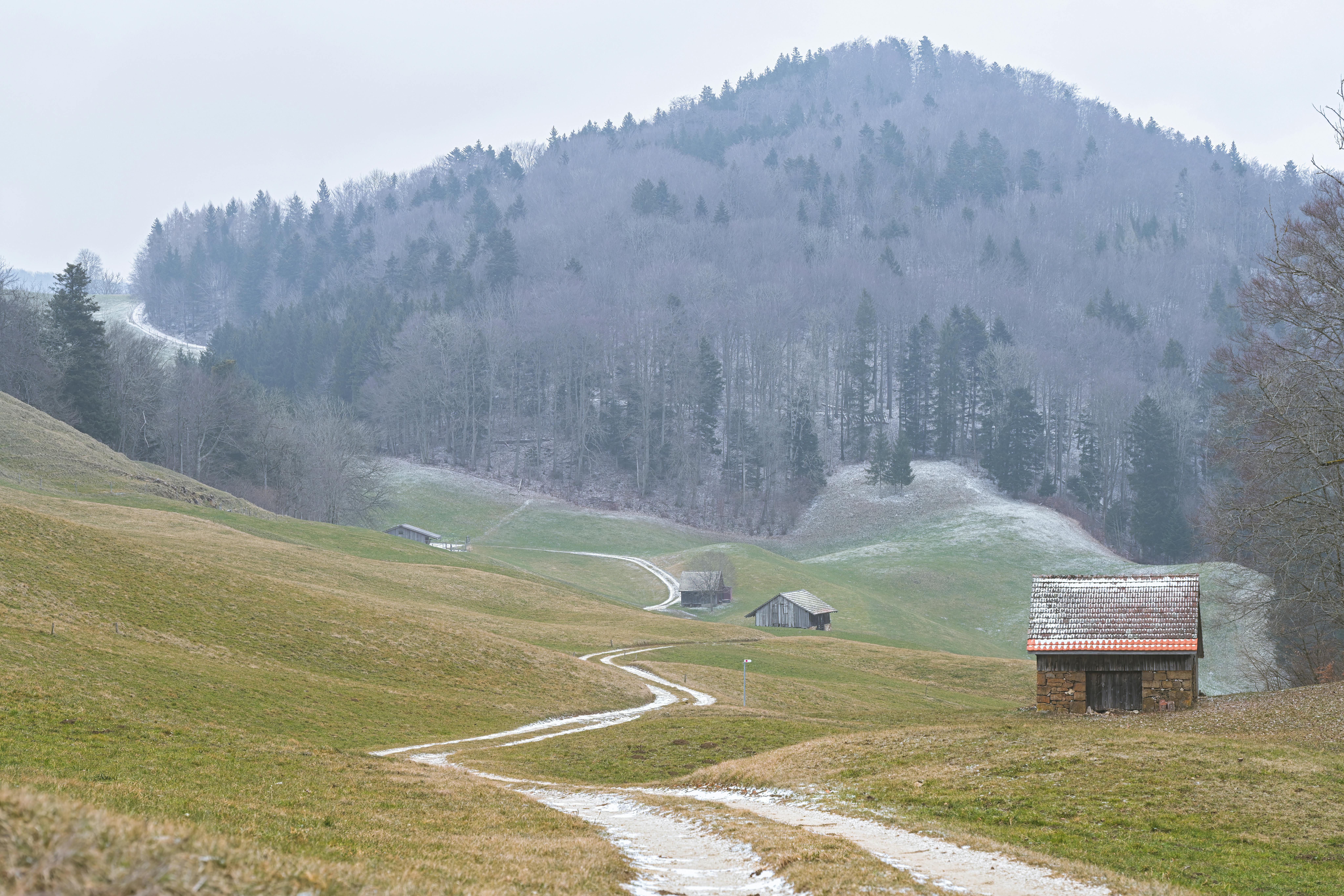 A Trail and Huts in Mountains · Free Stock Photo