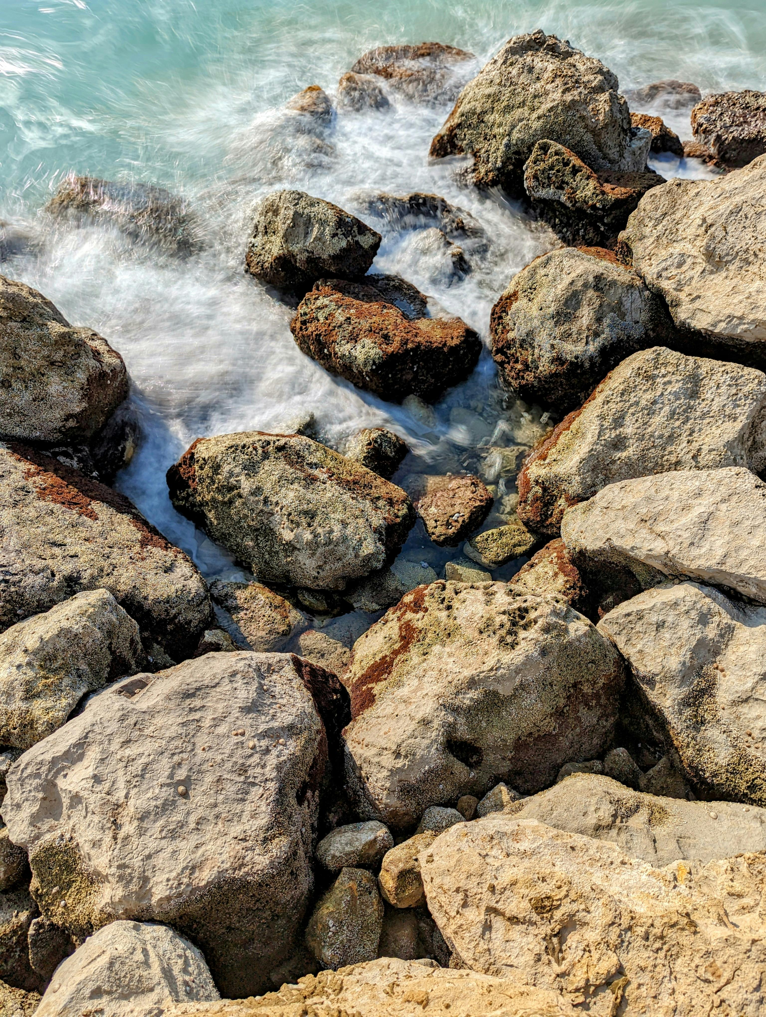 Nazca Lines on Sunlit Rock · Free Stock Photo