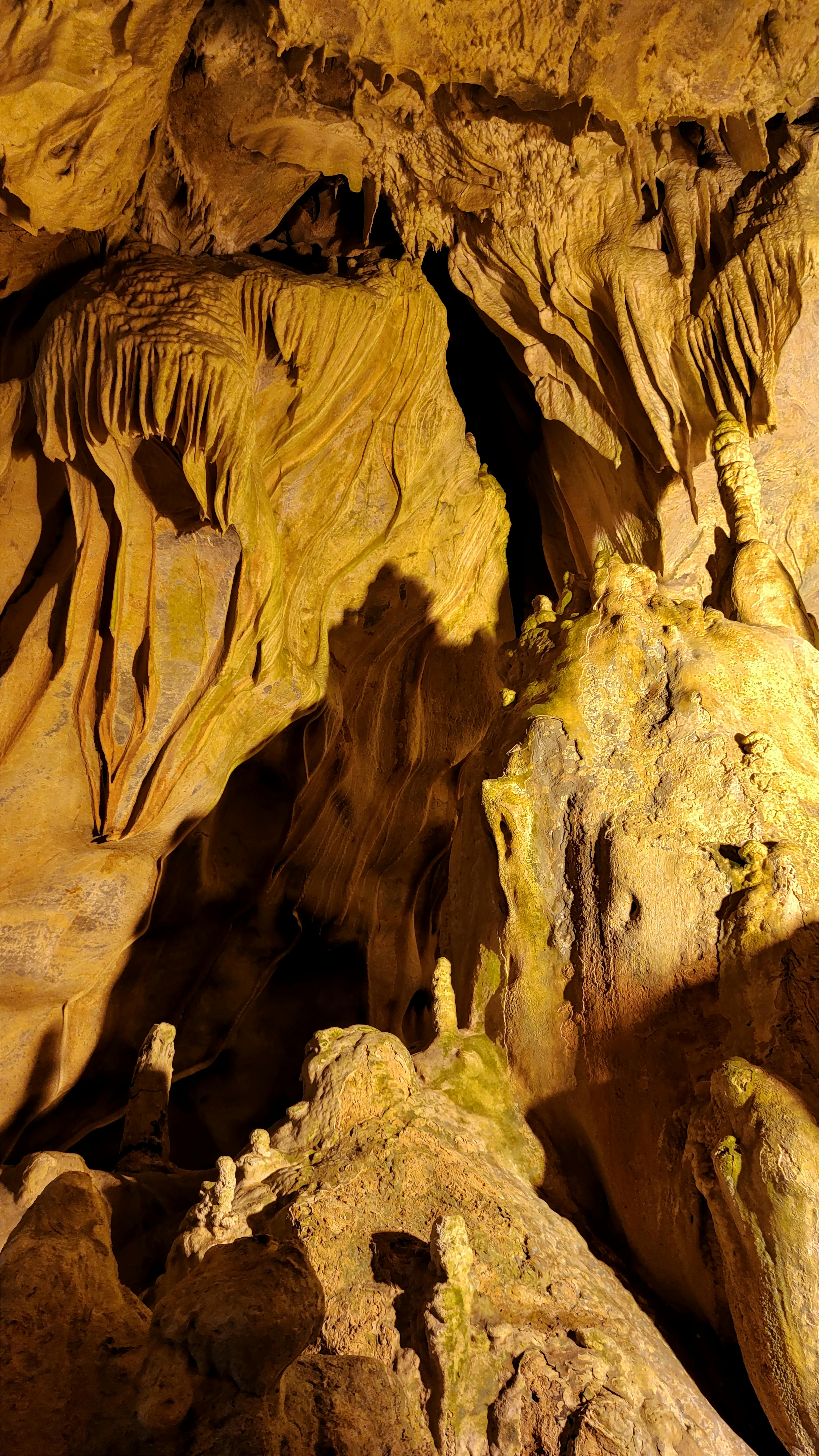 Cave · Free Stock Photo