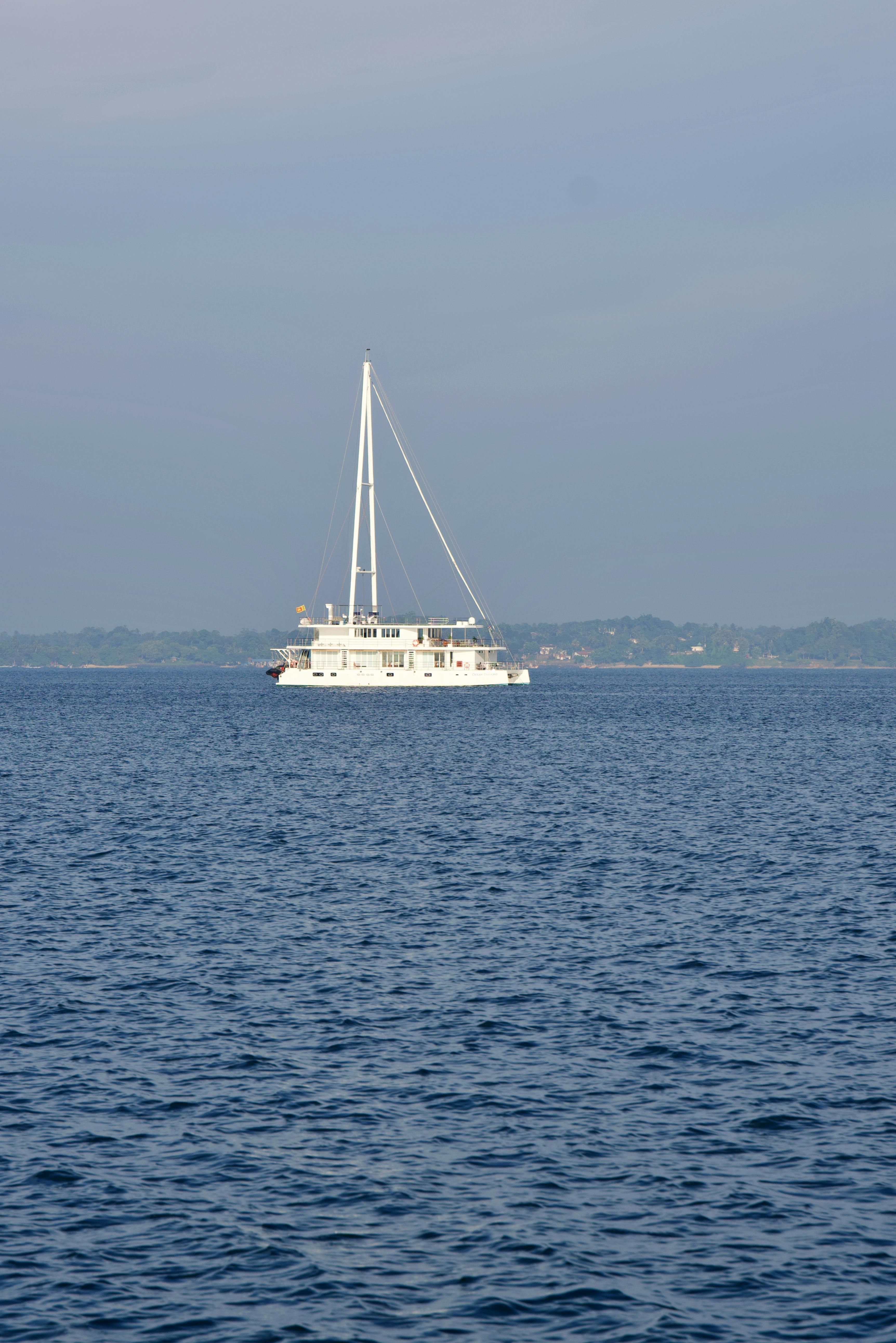 Ferry Sailing on Lake · Free Stock Photo