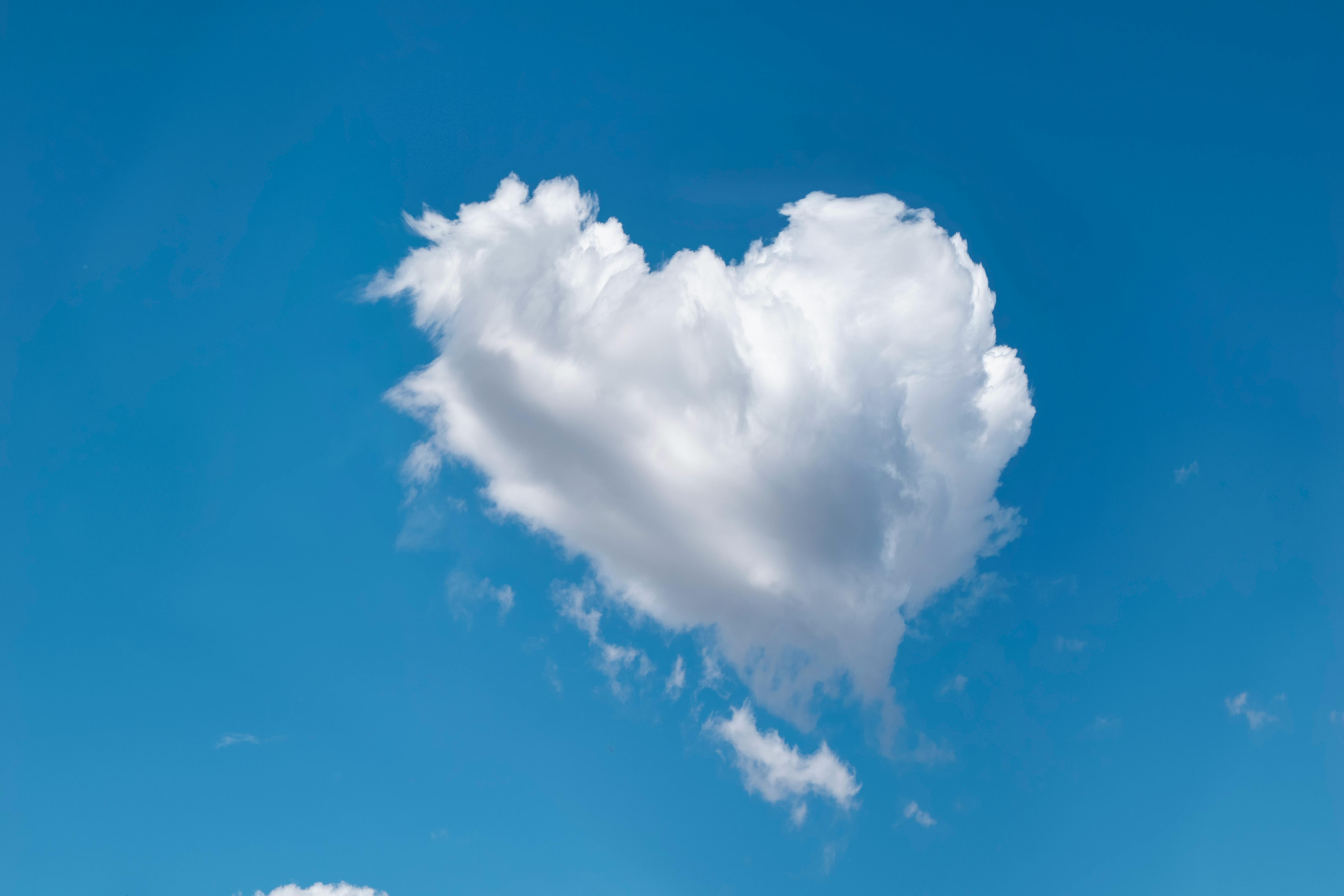 Cloud in Form of a Heart · Free Stock Photo