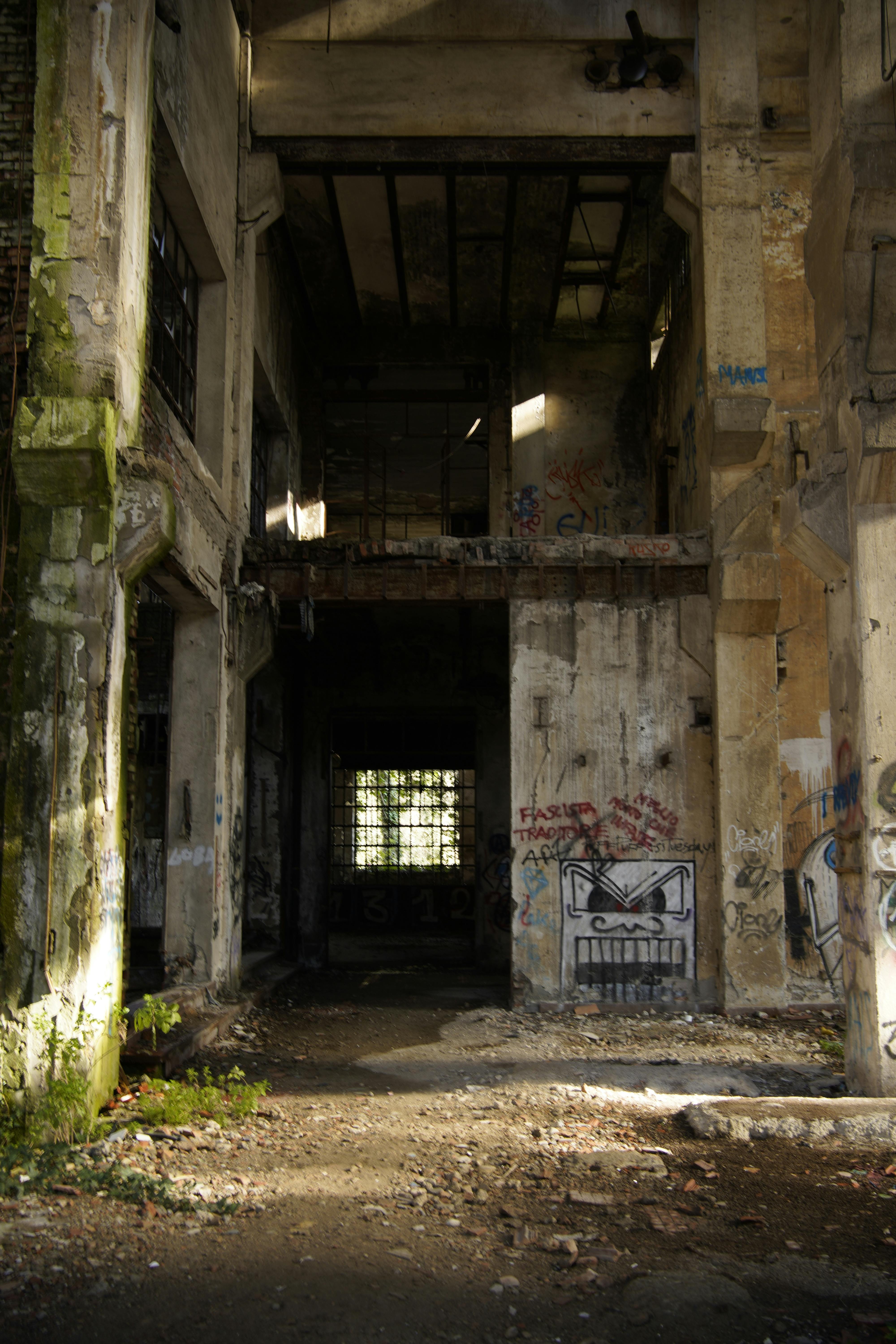 Interior of a Destroyed Building · Free Stock Photo
