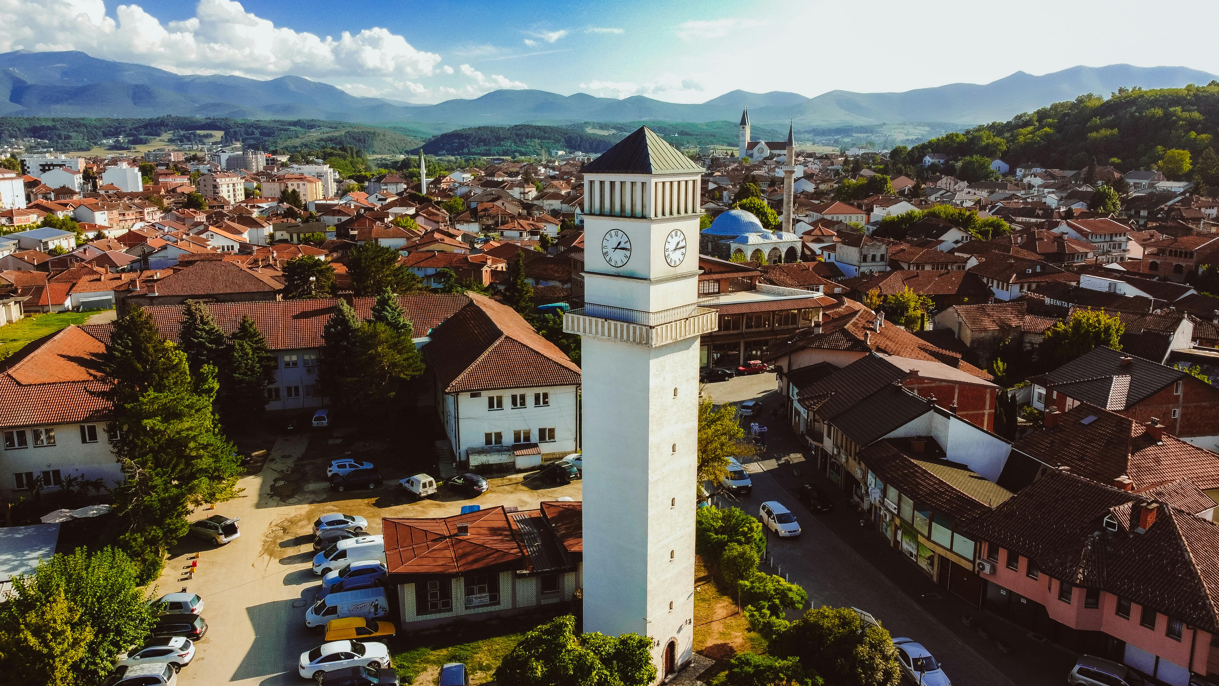 Church Tower behind Buildings in Midyat in Turkey · Free Stock Photo