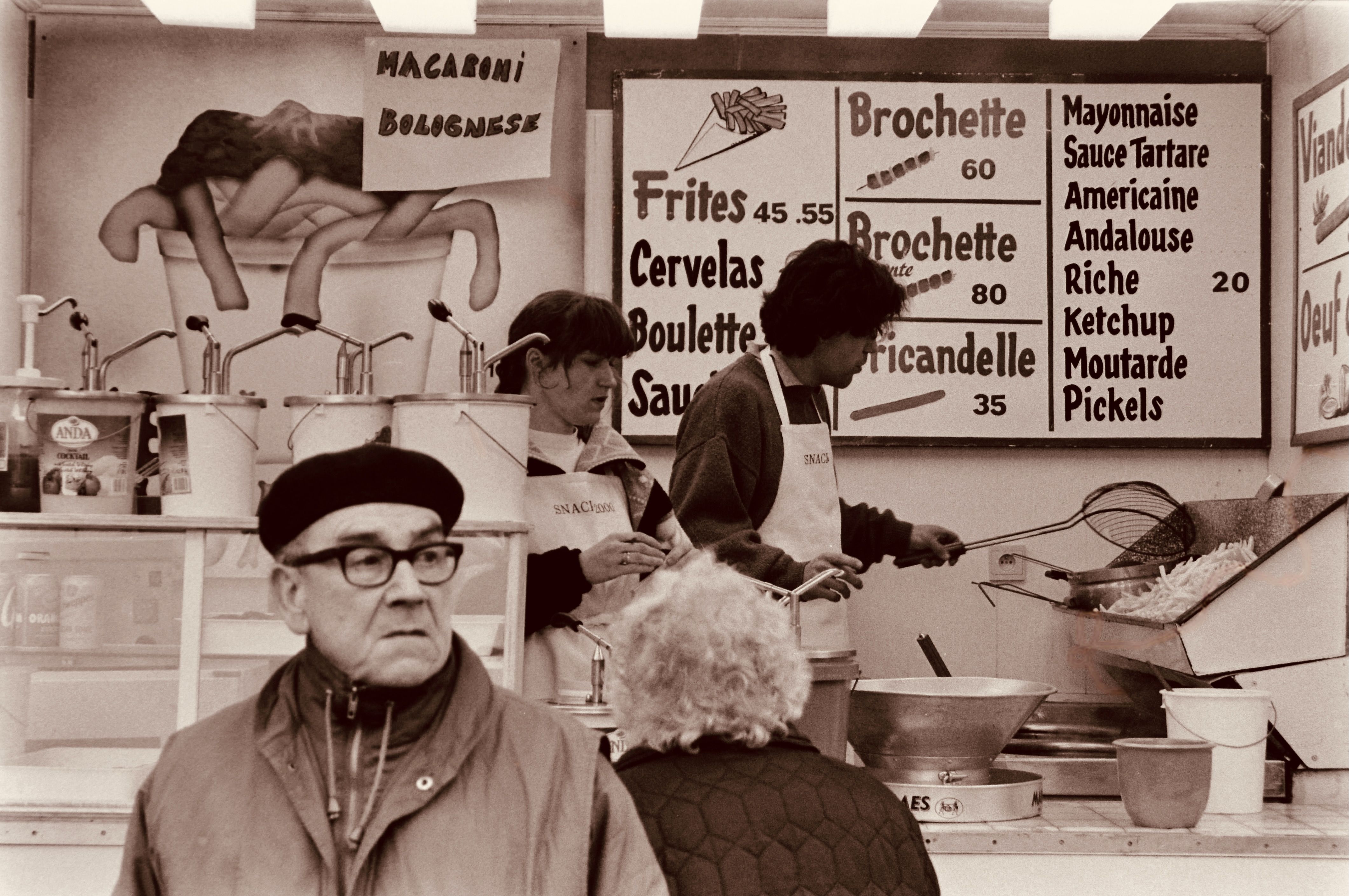 People on Street Market with Books · Free Stock Photo