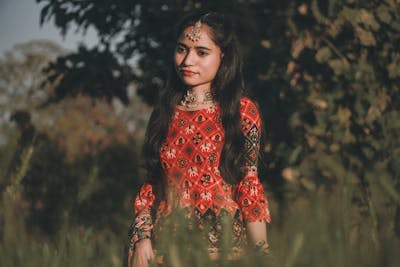 Front Face Girl Photos, Download The BEST Free Front Face Girl Stock ...