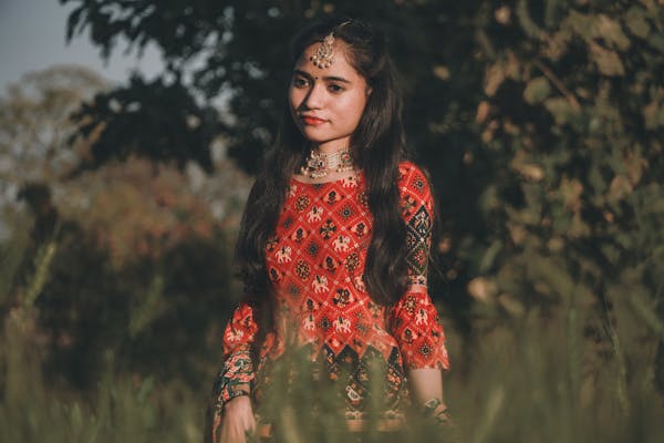 Front Face Girl Photos, Download The BEST Free Front Face Girl Stock ...