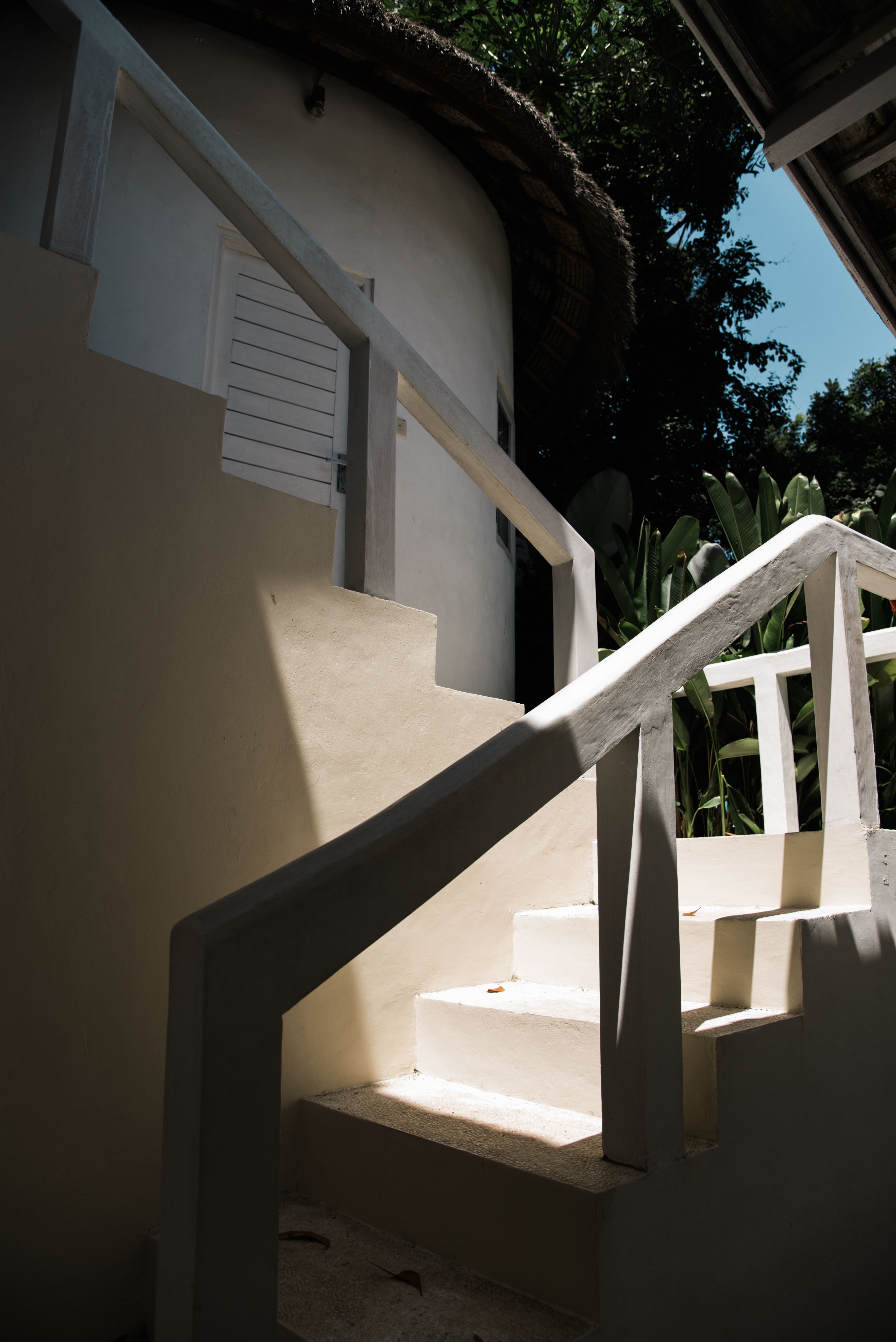 Stairs on Entrance to Building in Tropical Landscape · Free Stock Photo