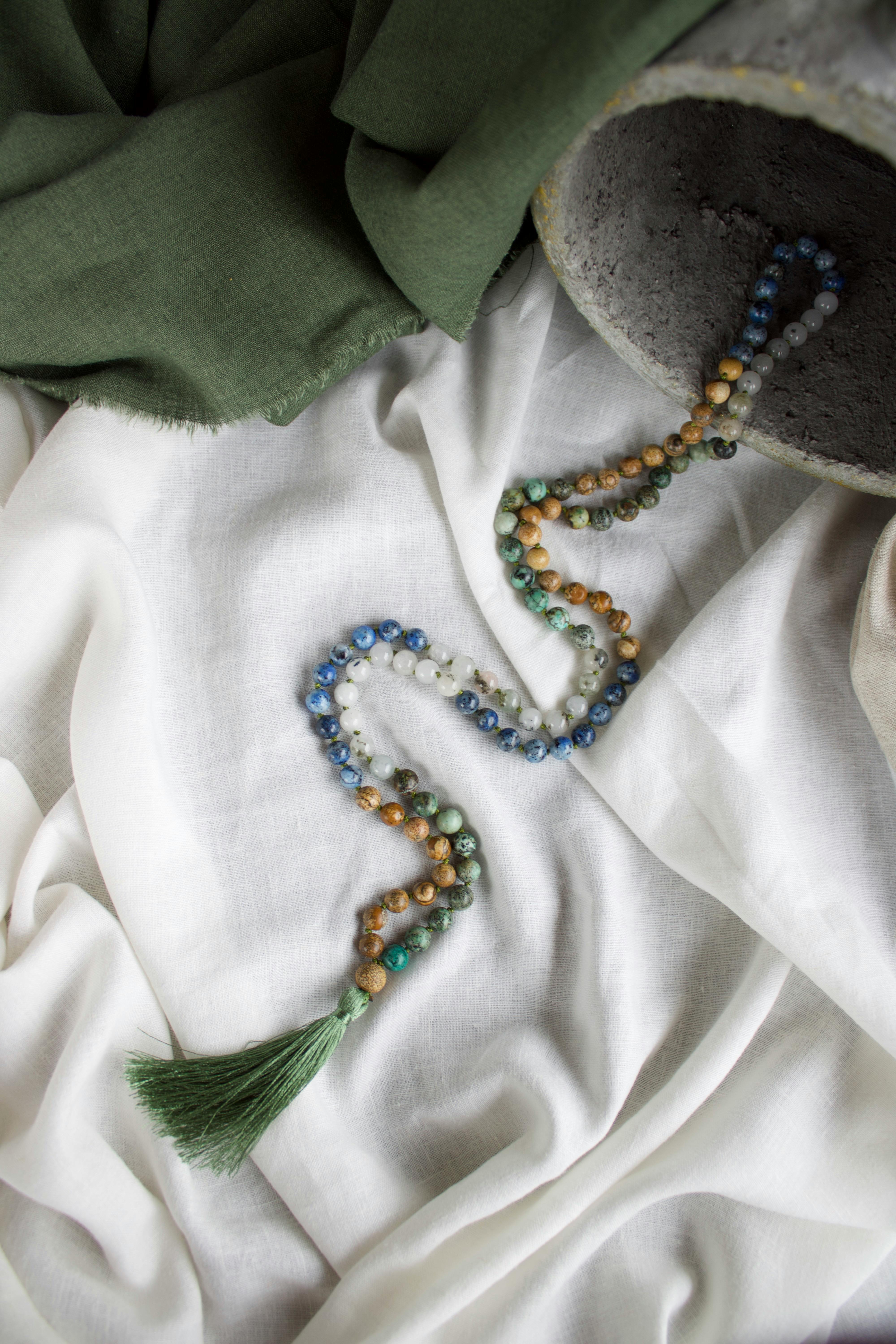 3.780+ Fotos y Imágenes de Adjoining+sheet Gratis · Banco de Fotos Gratis