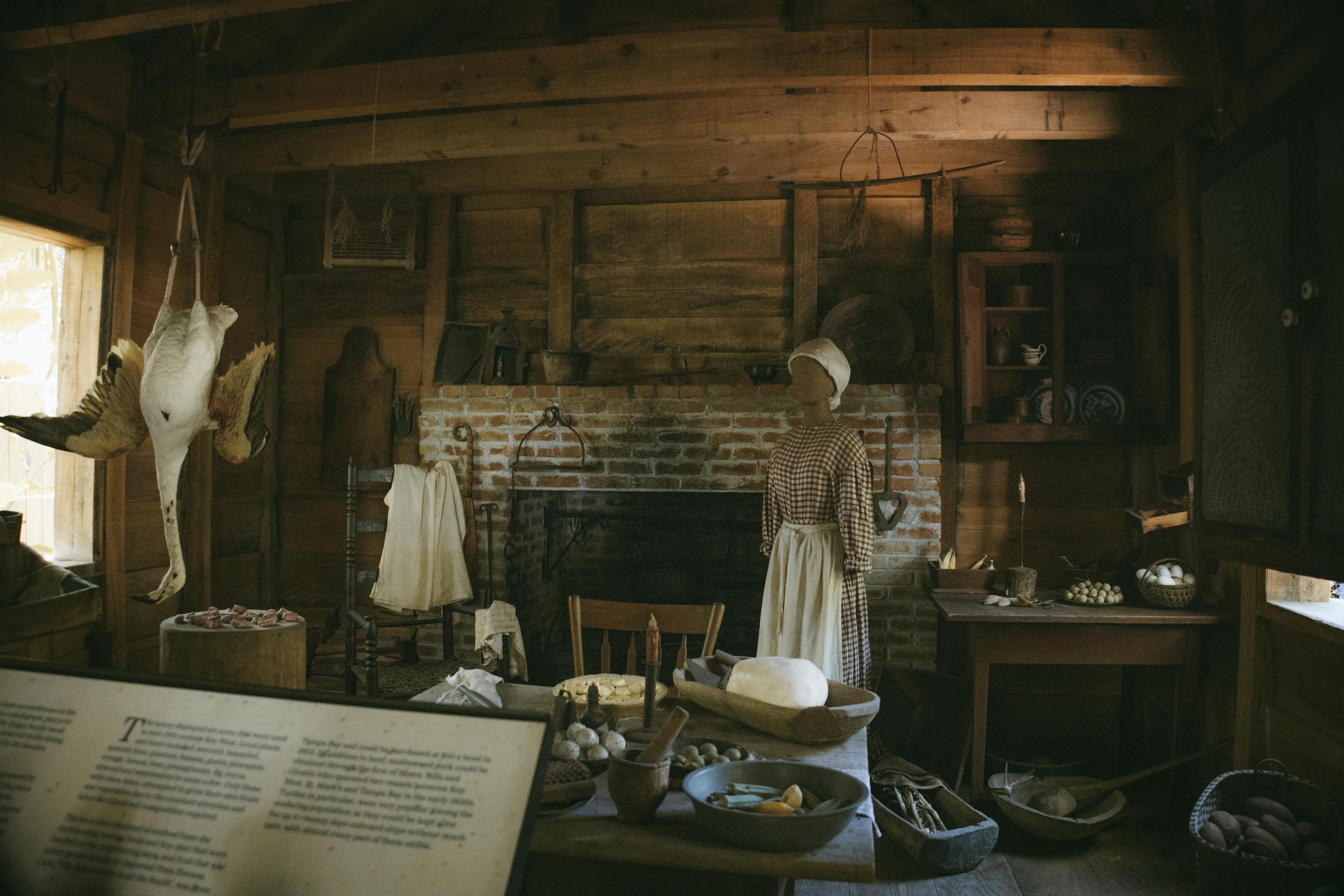 Rustic Exhibition at Museum · Free Stock Photo