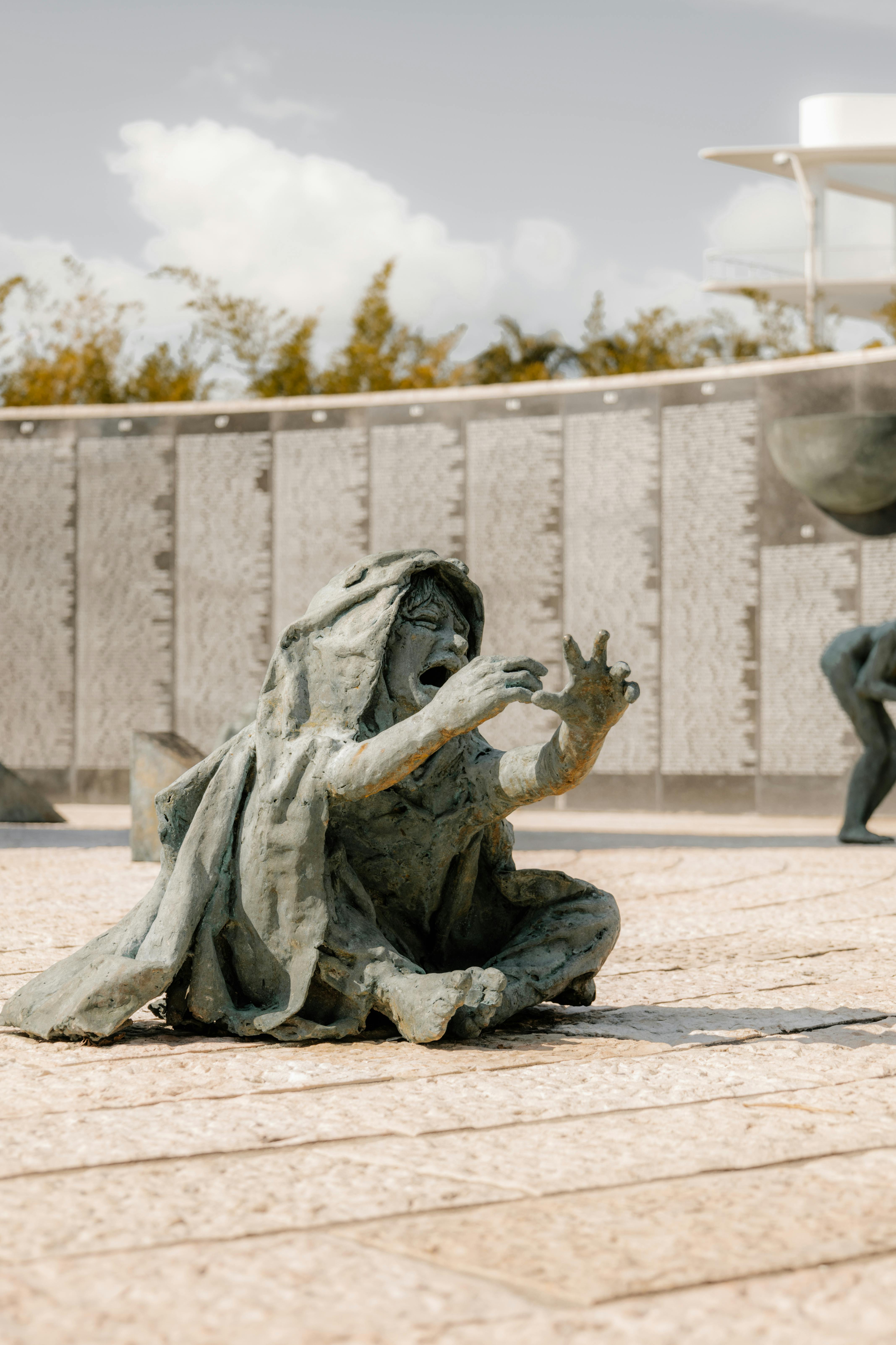 Sculpture of Crying Woman at Holocaust Memorial in Miami Beach · Free ...