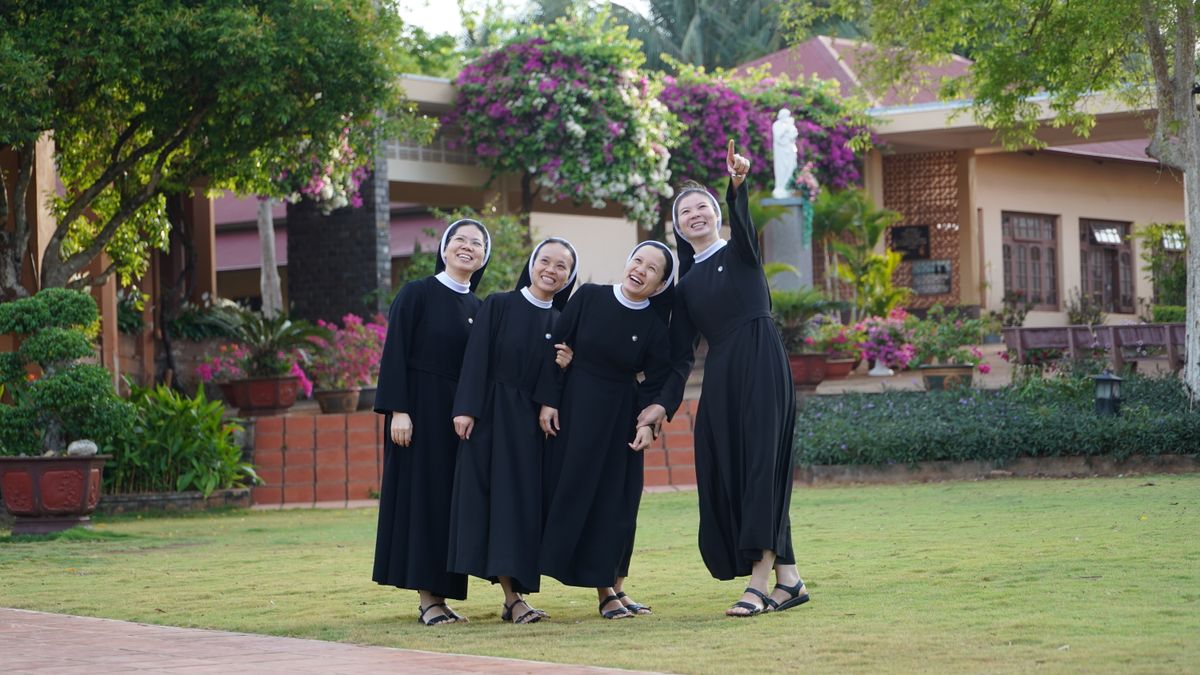 Nuns Photos, Download The BEST Free Nuns Stock Photos & HD Images