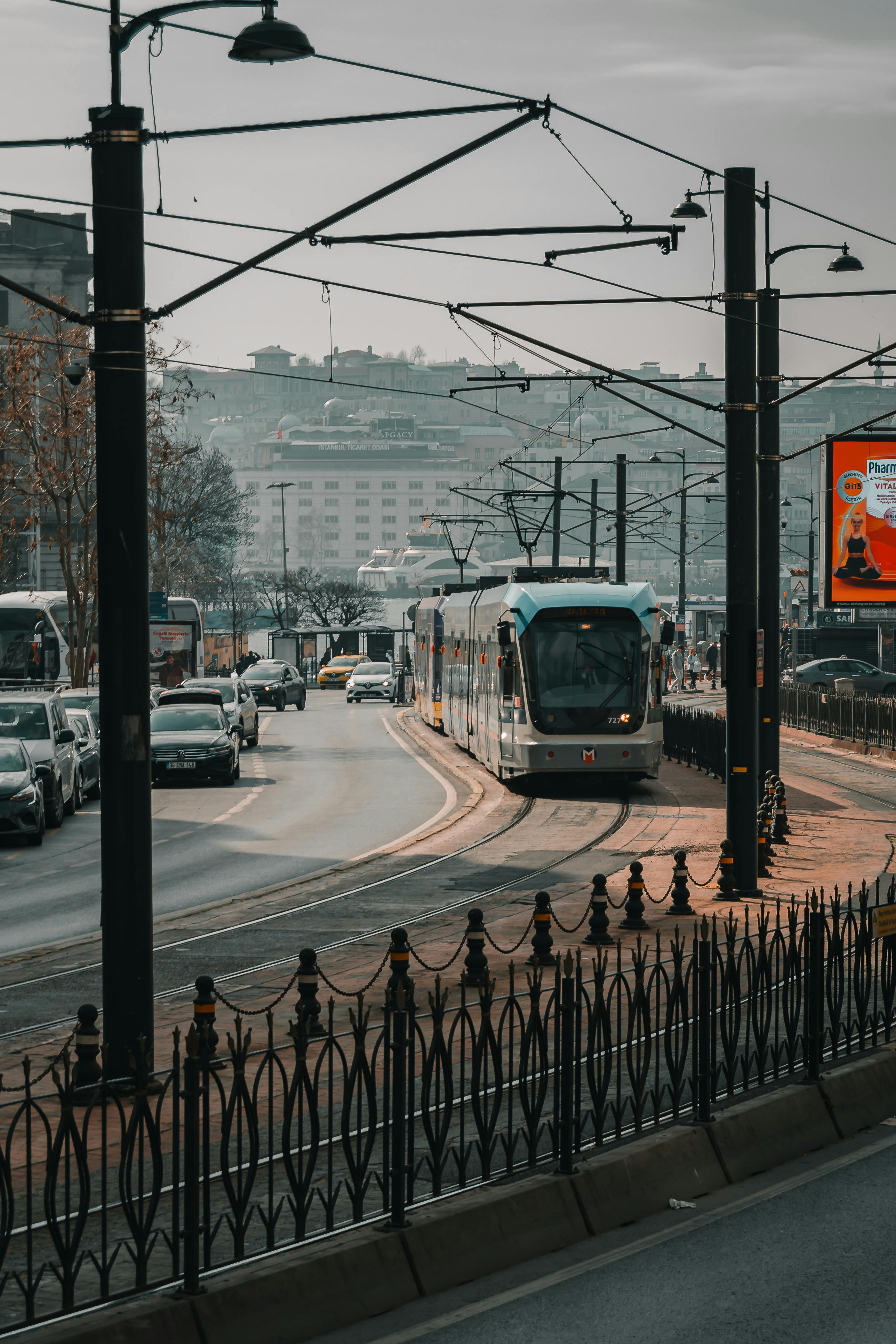 Cars on Street in City · Free Stock Photo