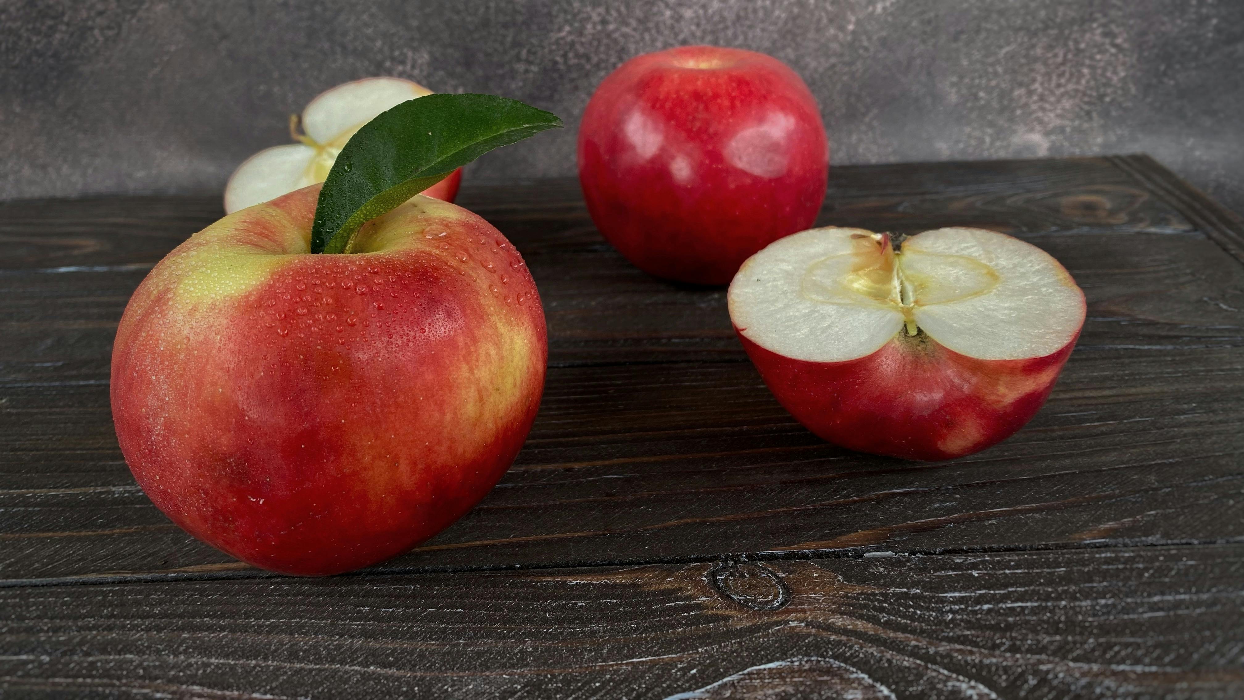 Apple Half Eaten Photos, Download The BEST Free Apple Half Eaten Stock ...