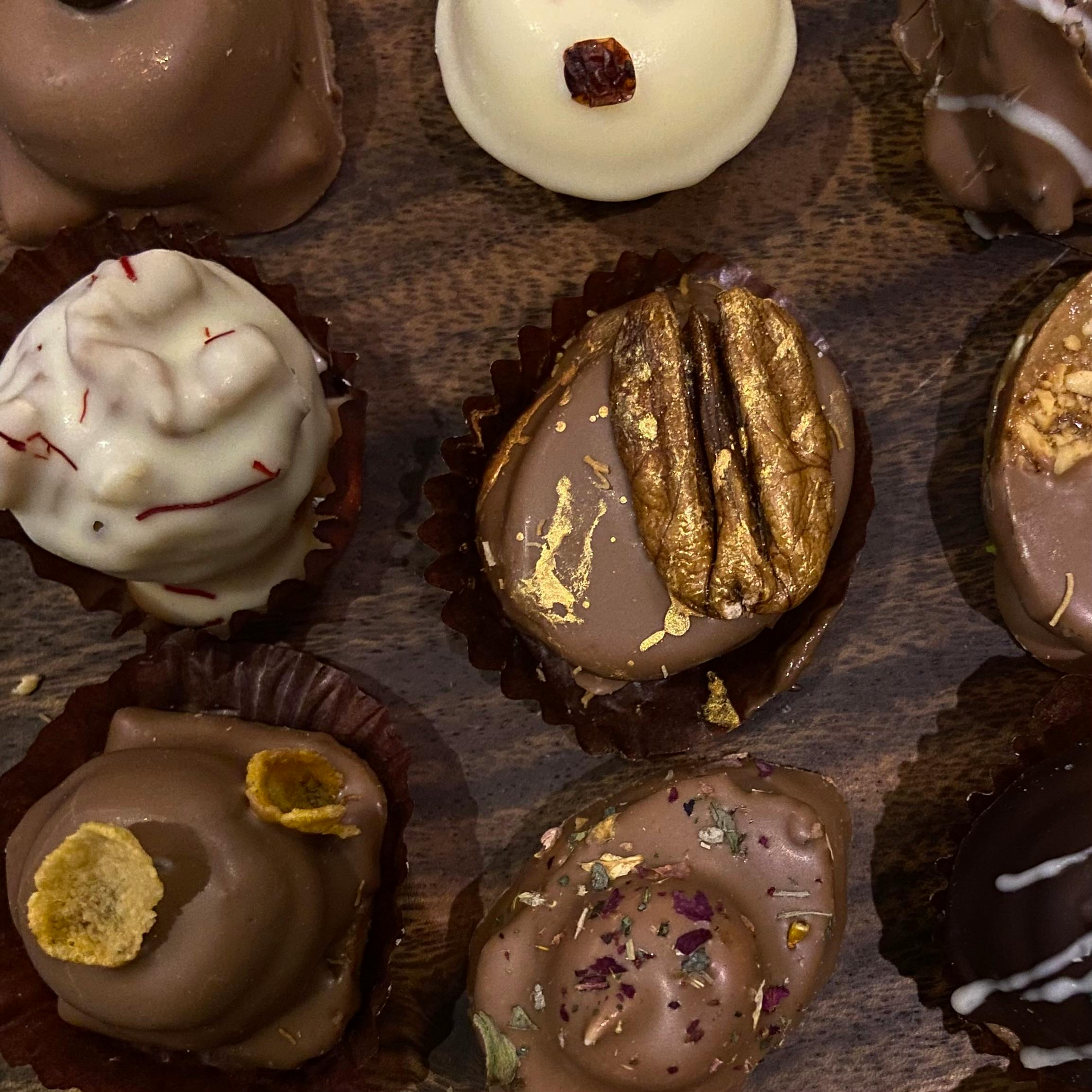 Chocolate Bucket Photos, Download The BEST Free Chocolate Bucket Stock ...