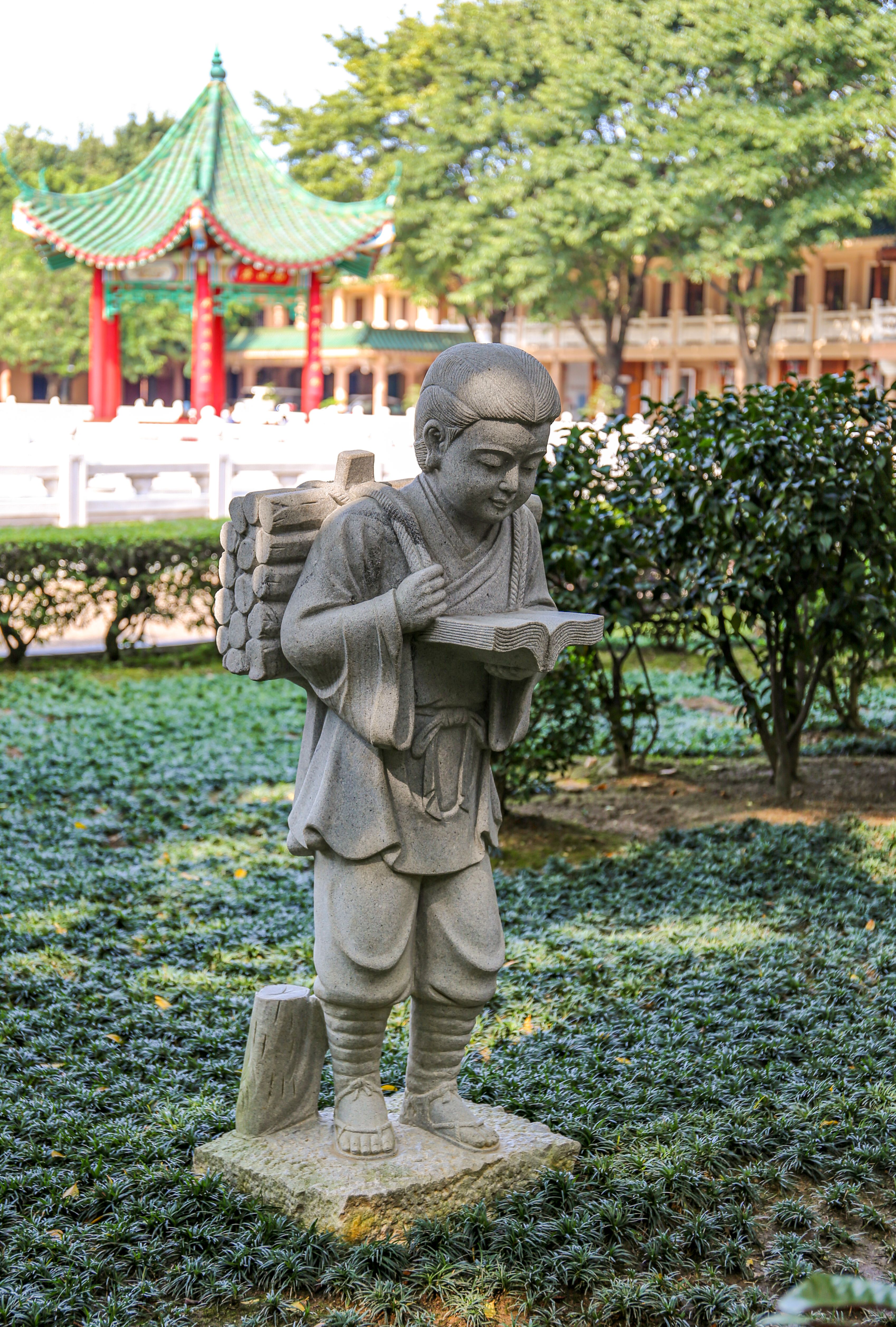 Statue of Kinjiro · Free Stock Photo